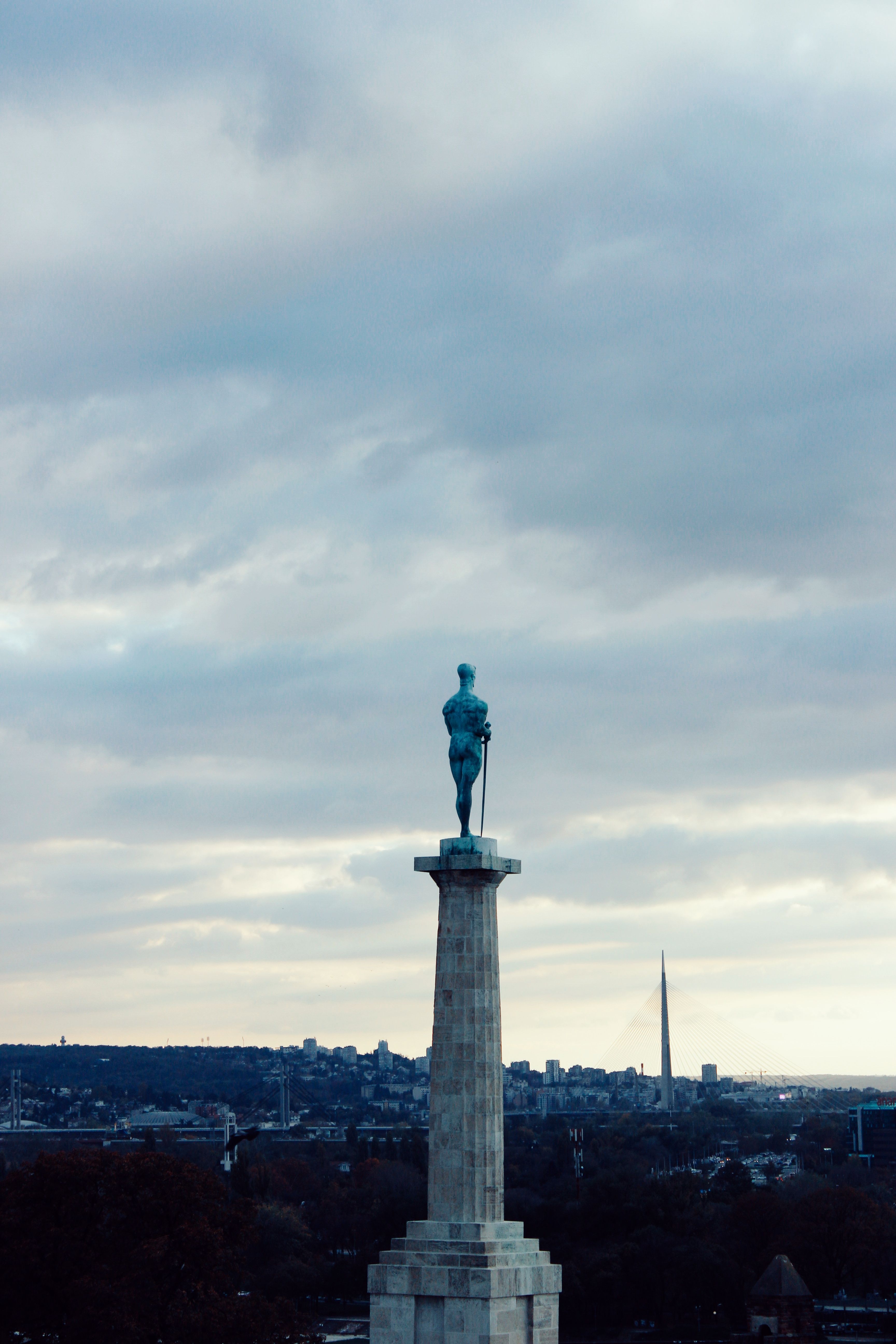 Belgrade's Iconic Victor Monument at Twilight · Free Stock Photo