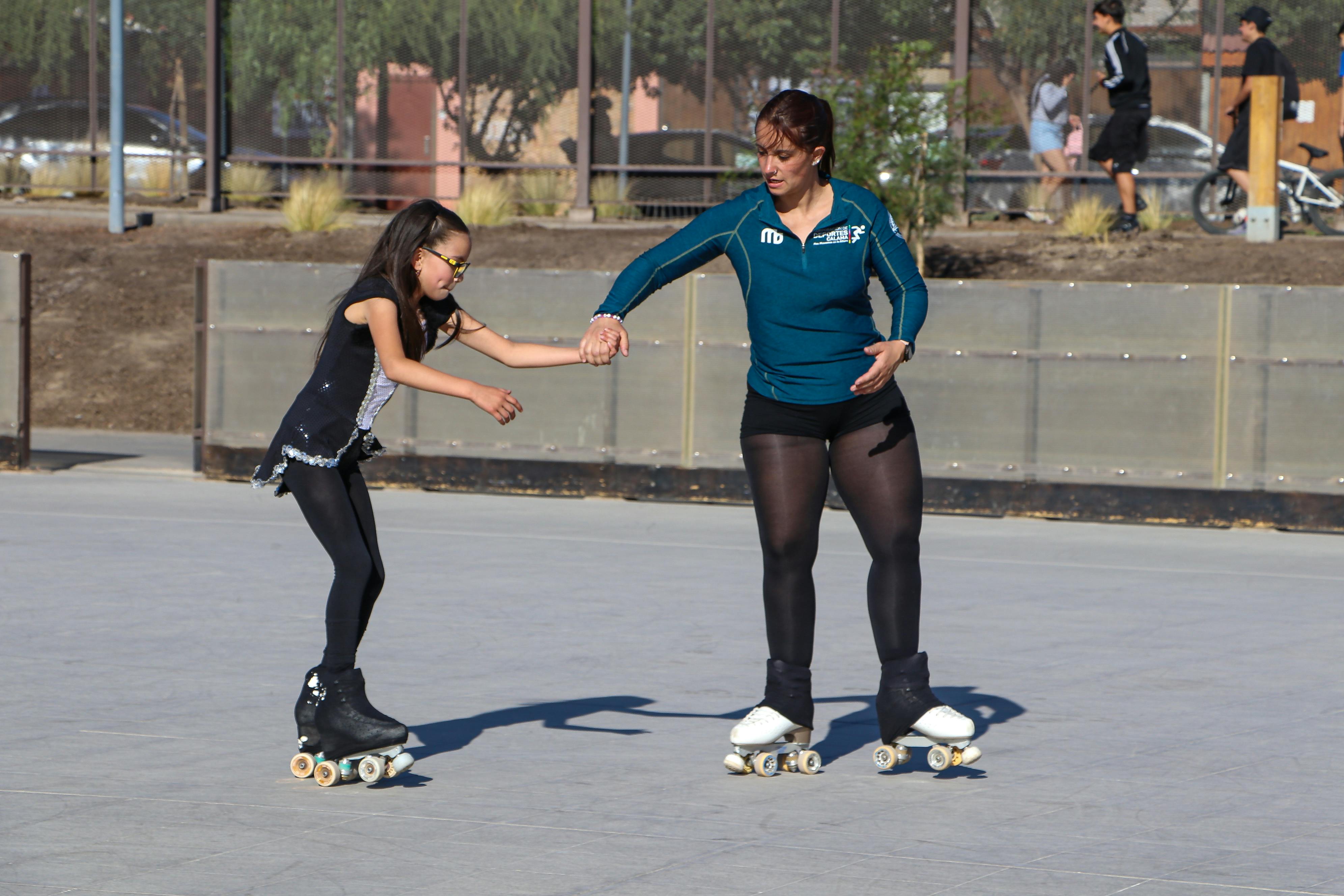 Instructor Photos, Download The BEST Free Instructor Stock Photos & HD ...