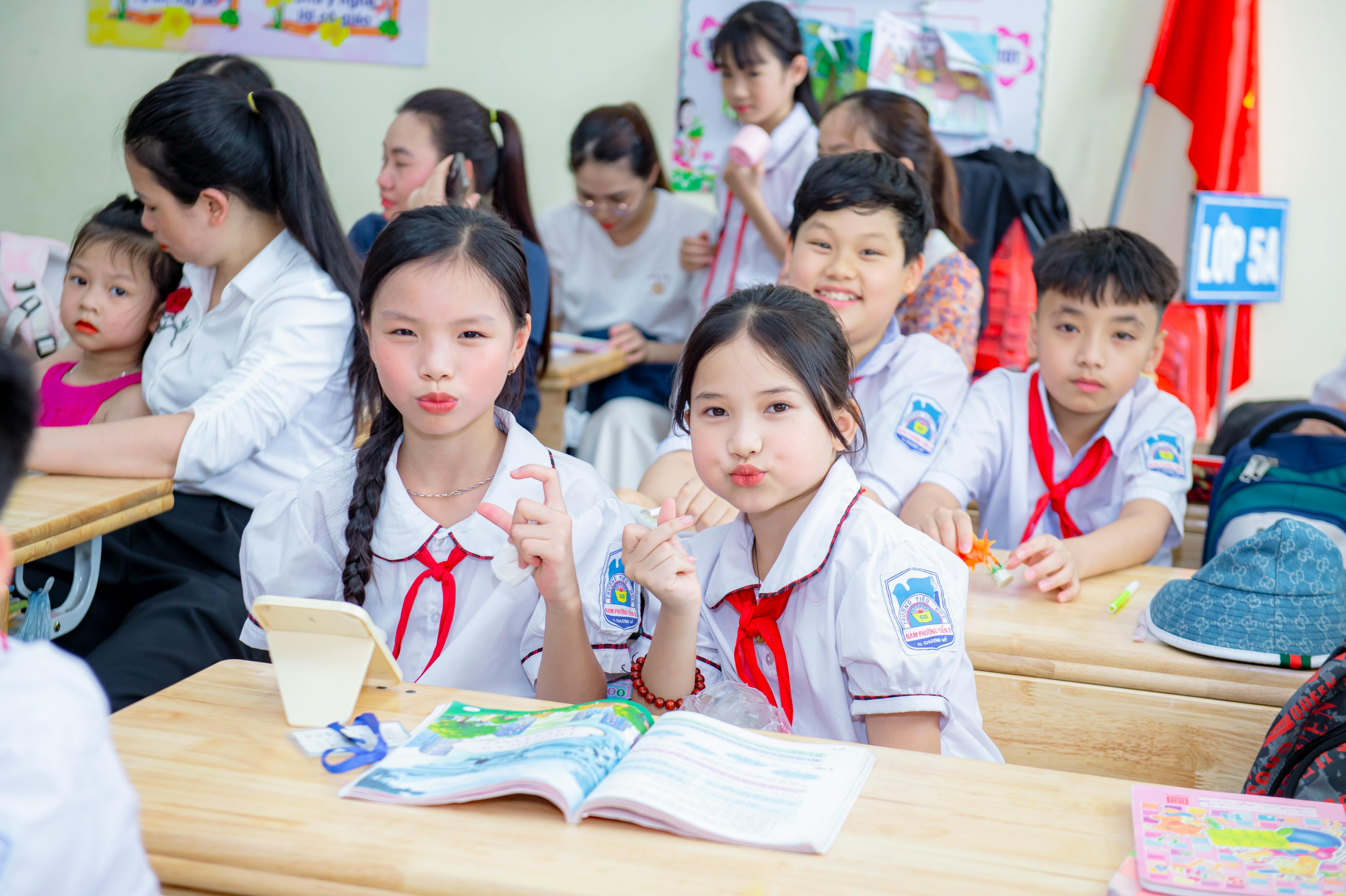 Girls Dpz Photos, Download The BEST Free Girls Dpz Stock Photos & HD Images