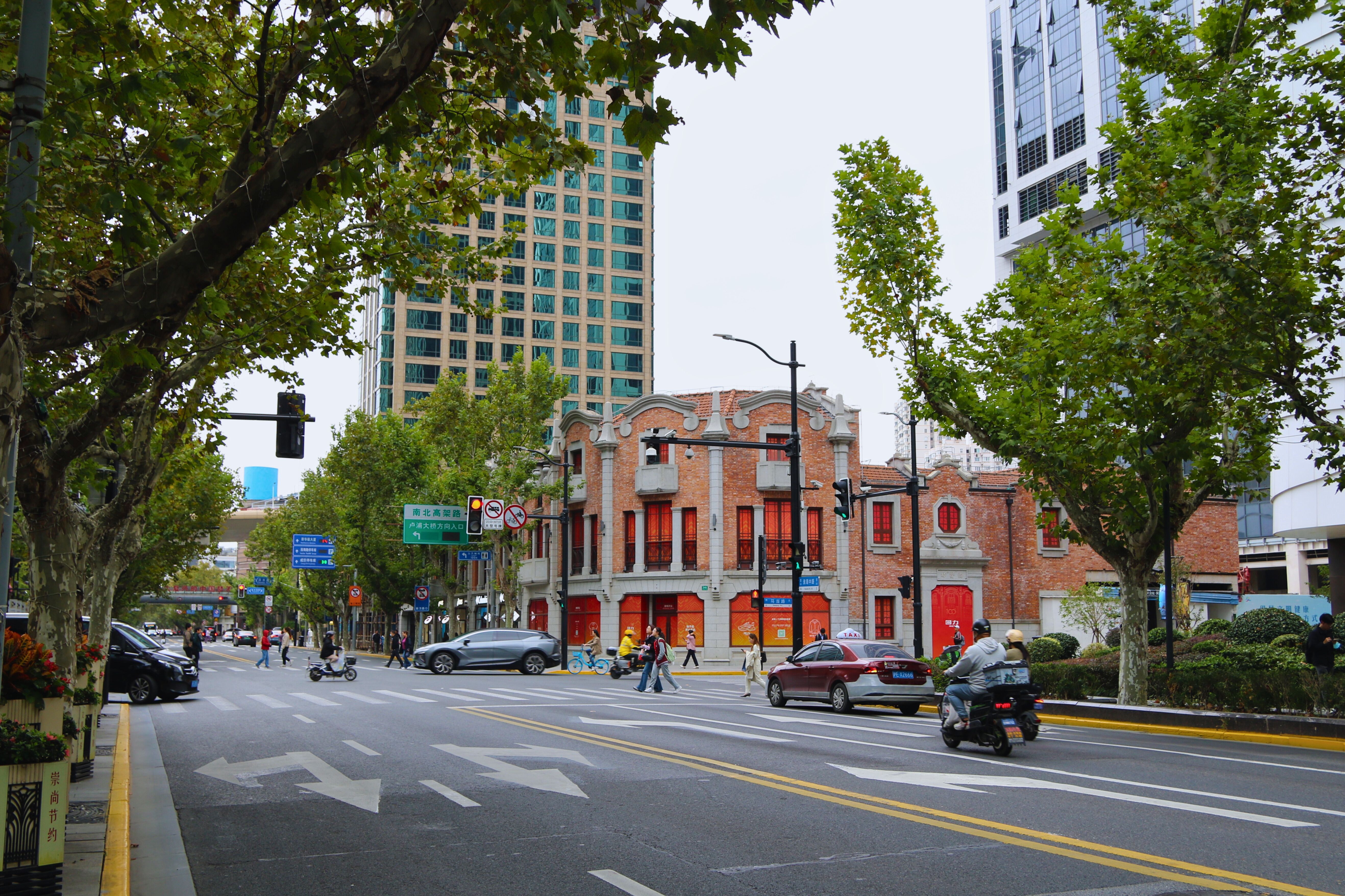 Urban Street View Photos, Download The BEST Free Urban Street View ...