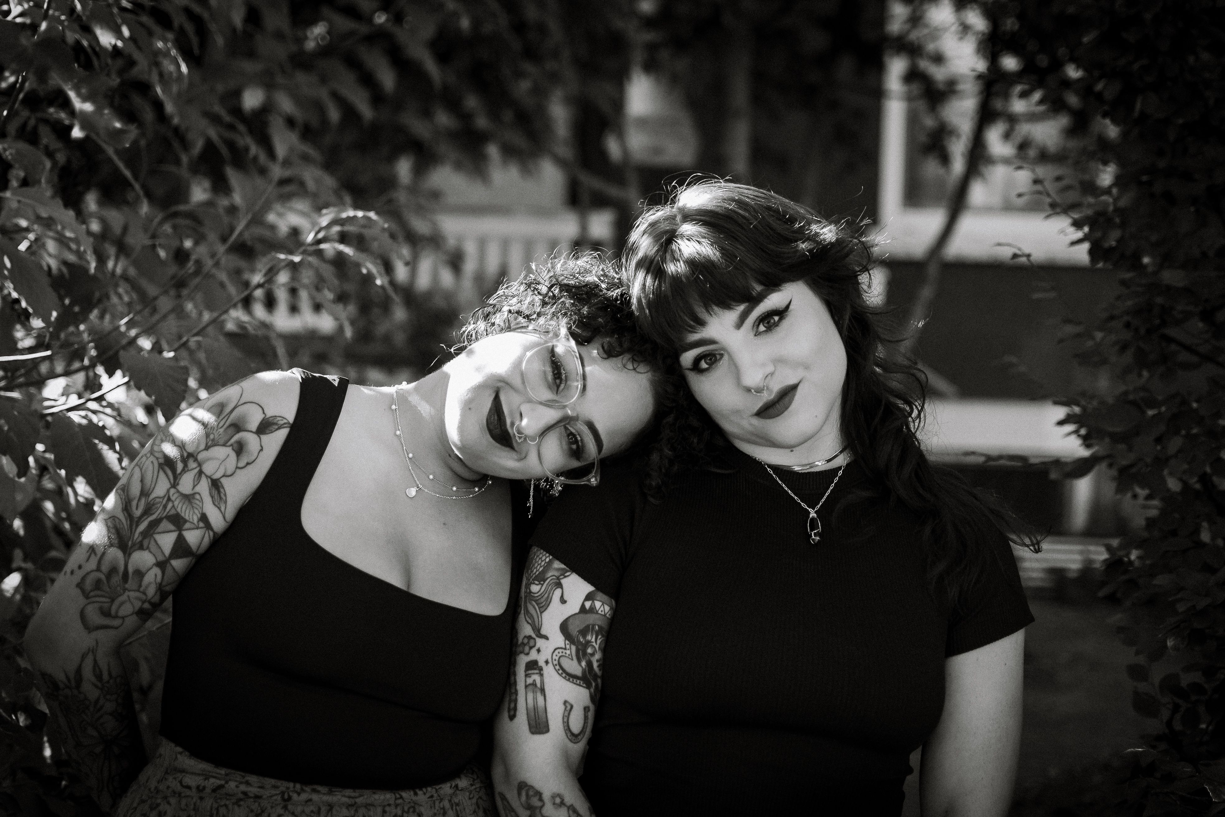 Group Of Friends Portrait Photos, Download The BEST Free Group Of ...