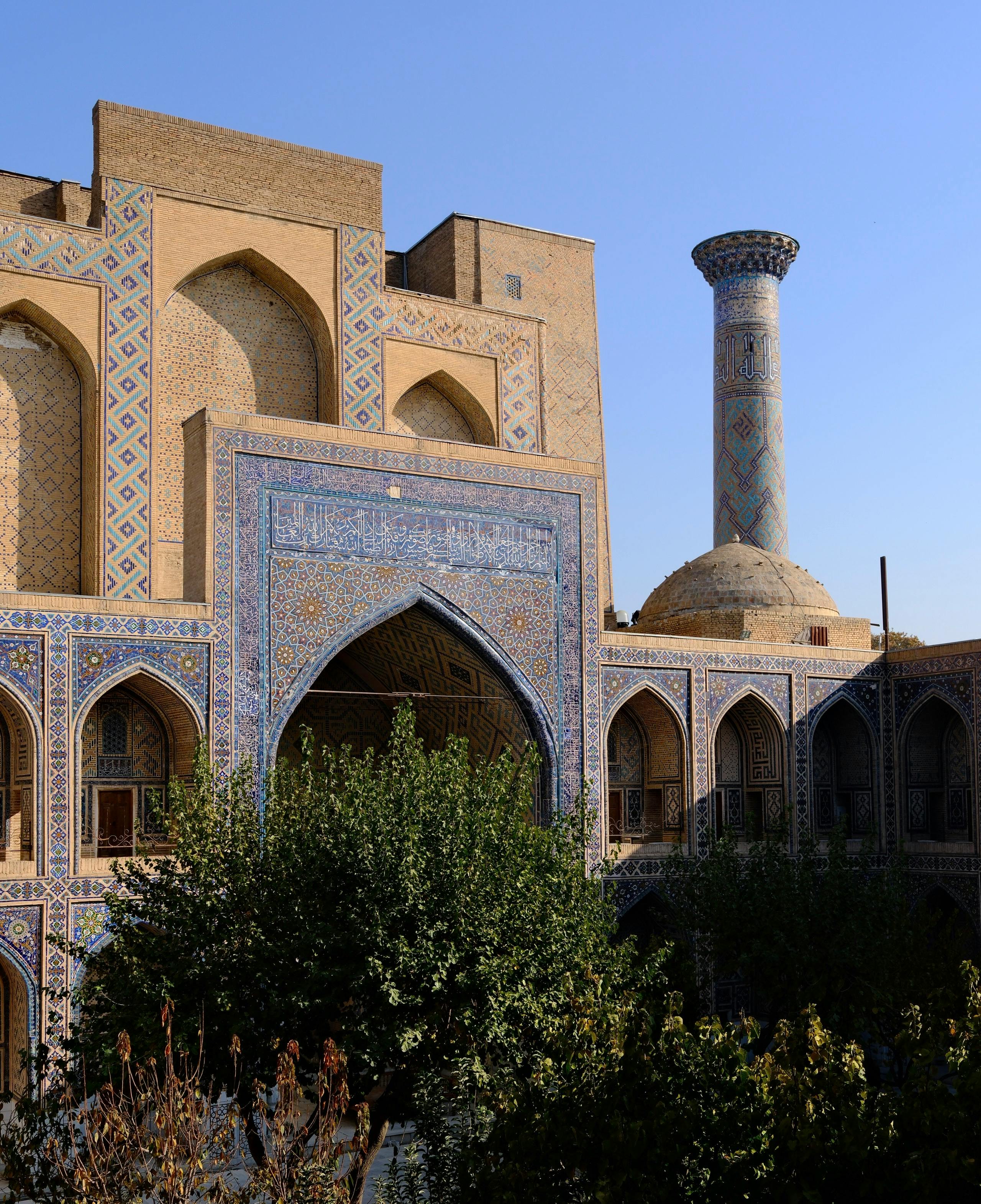 Majestic Ancient Mosque in Samarkand · Free Stock Photo