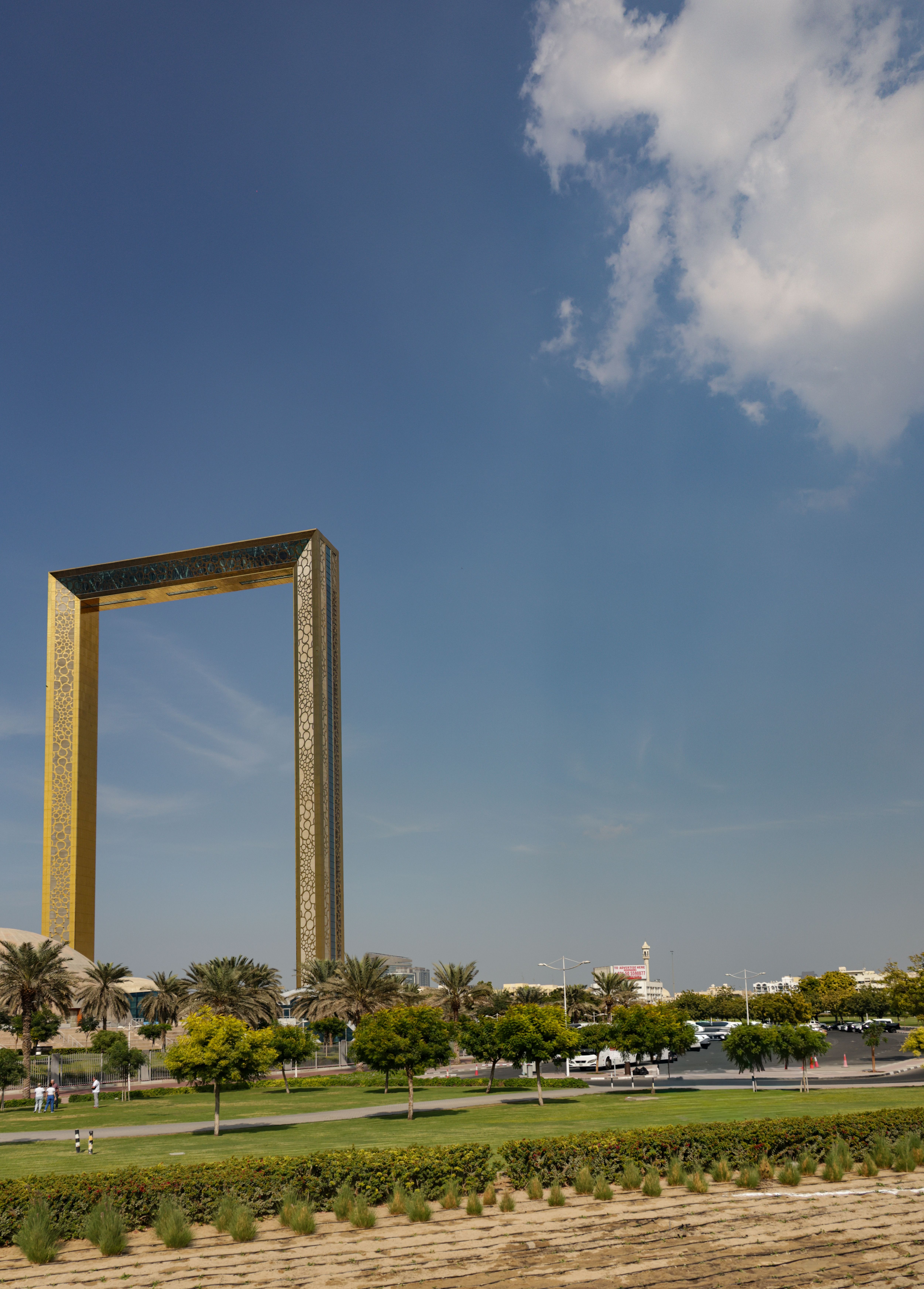 Captivating View of Dubai Frame Landmark · Free Stock Photo