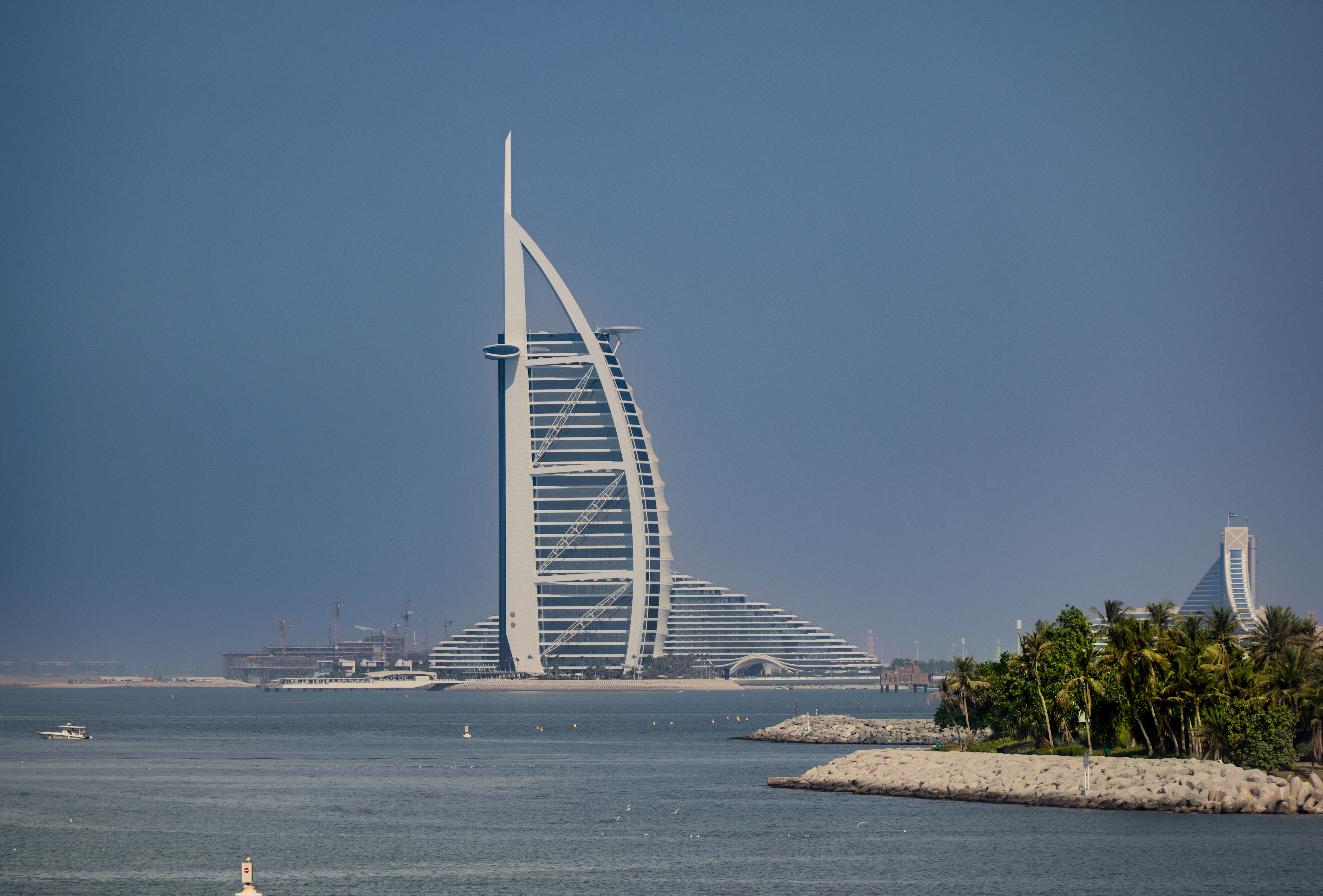 Luxurious Burj Al Arab Hotel in Dubai · Free Stock Photo