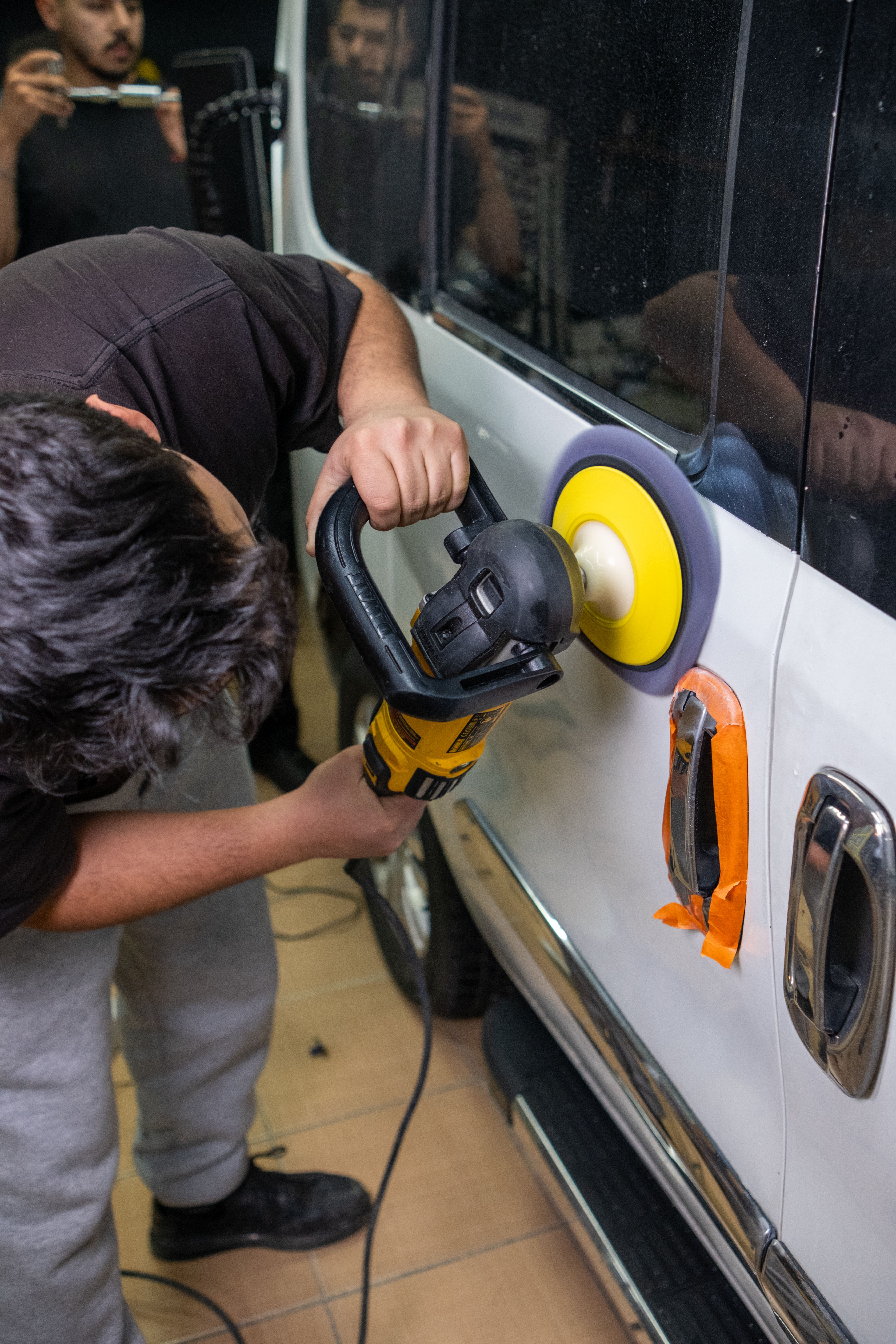 Automotive Detailing: Car Polishing in Workshop · Free Stock Photo