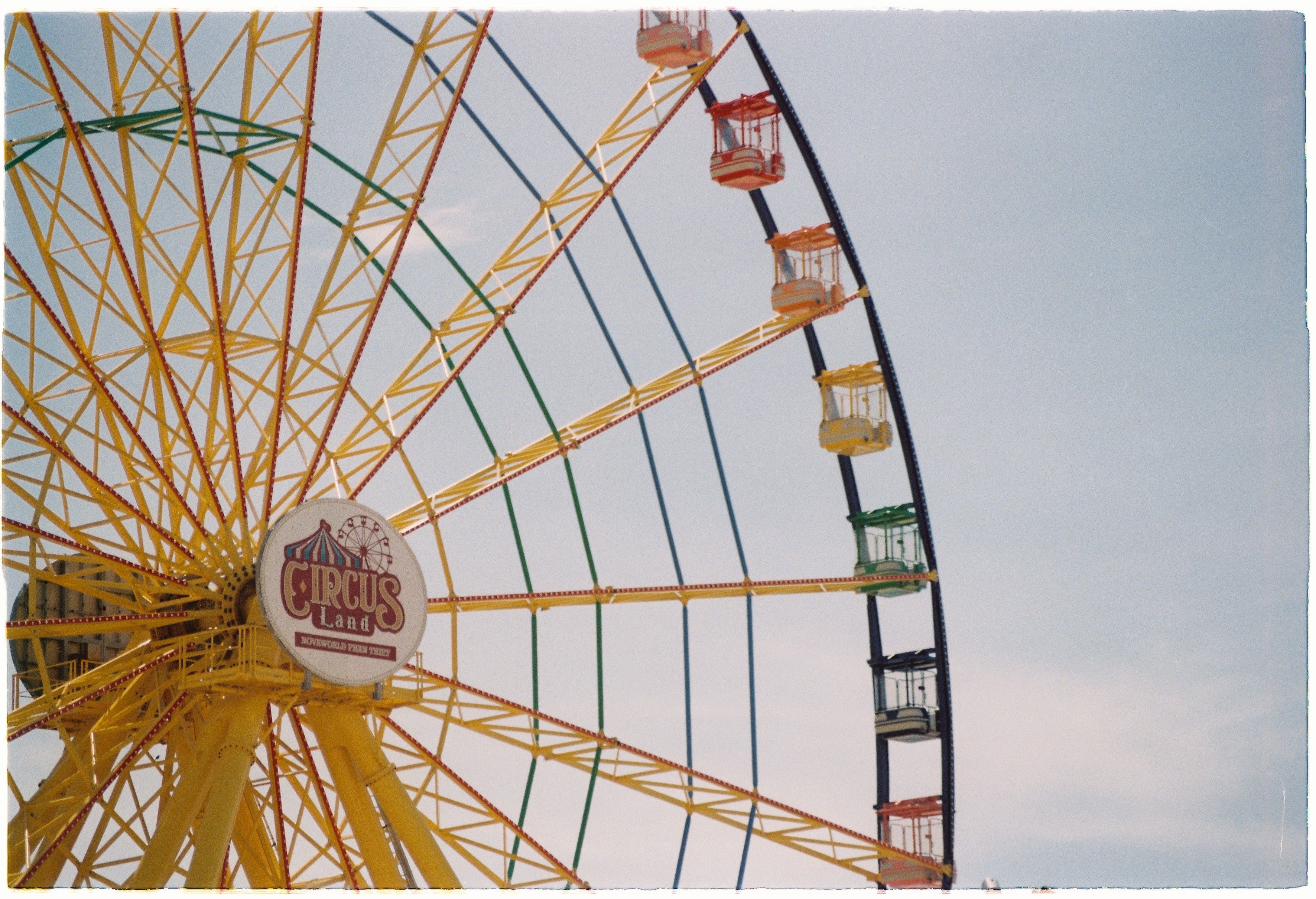 Colorful Ferris Wheel at Circus Land Amusement Park · Free Stock Photo