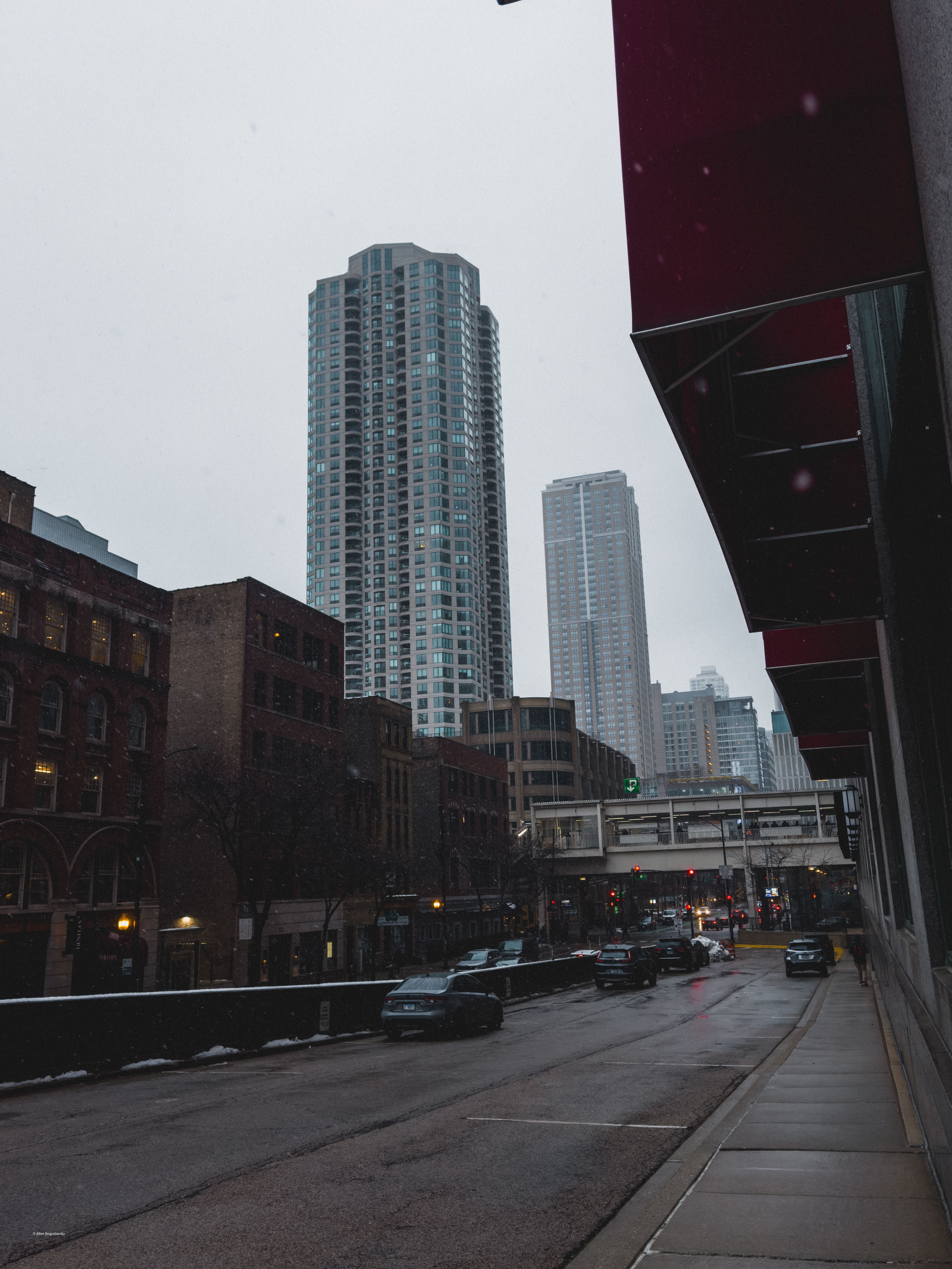 Urban Skyline with Traffic on Overcast Day · Free Stock Photo