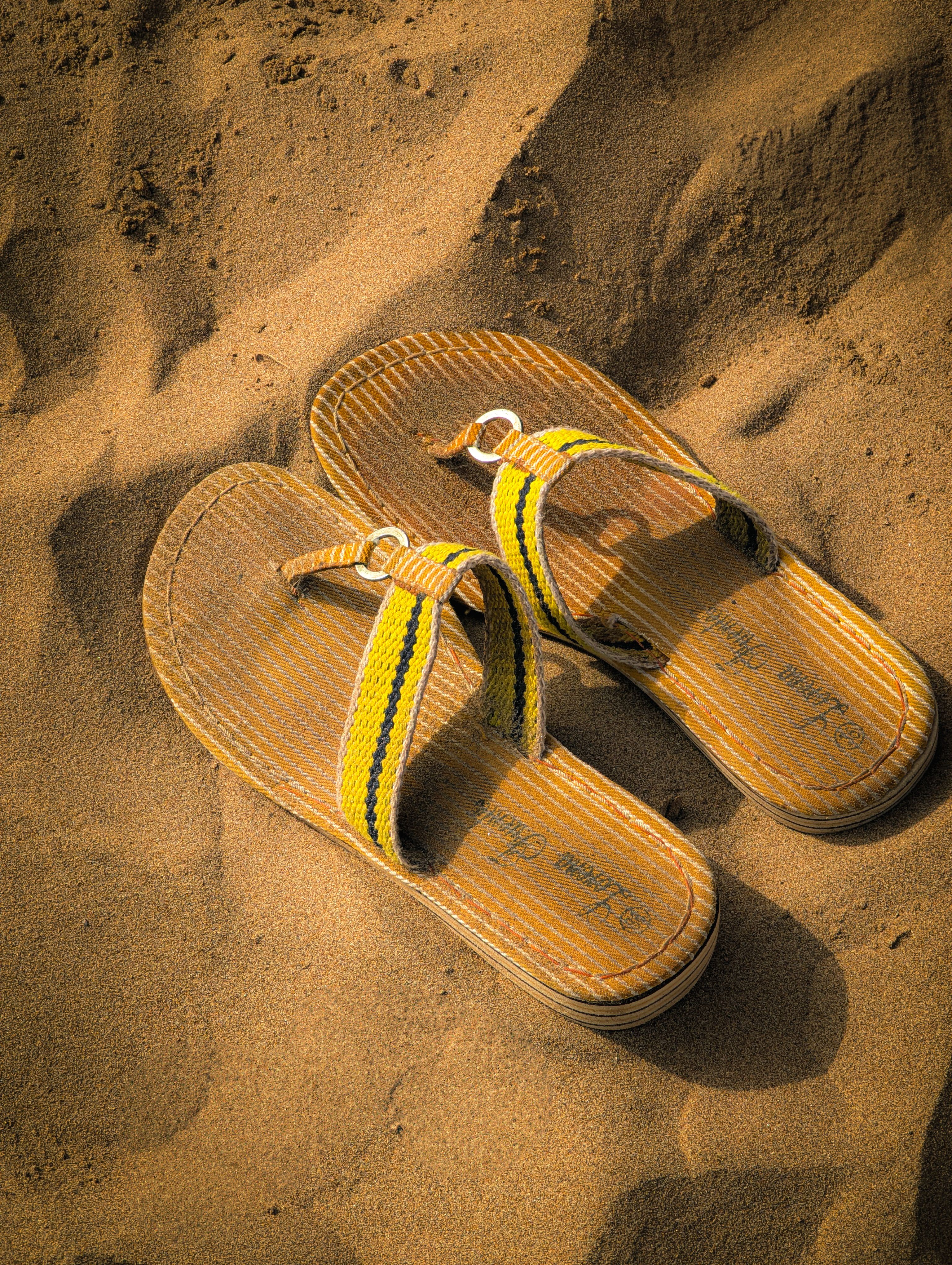 Flip Flops Beach Photos, Download The BEST Free Flip Flops Beach Stock ...