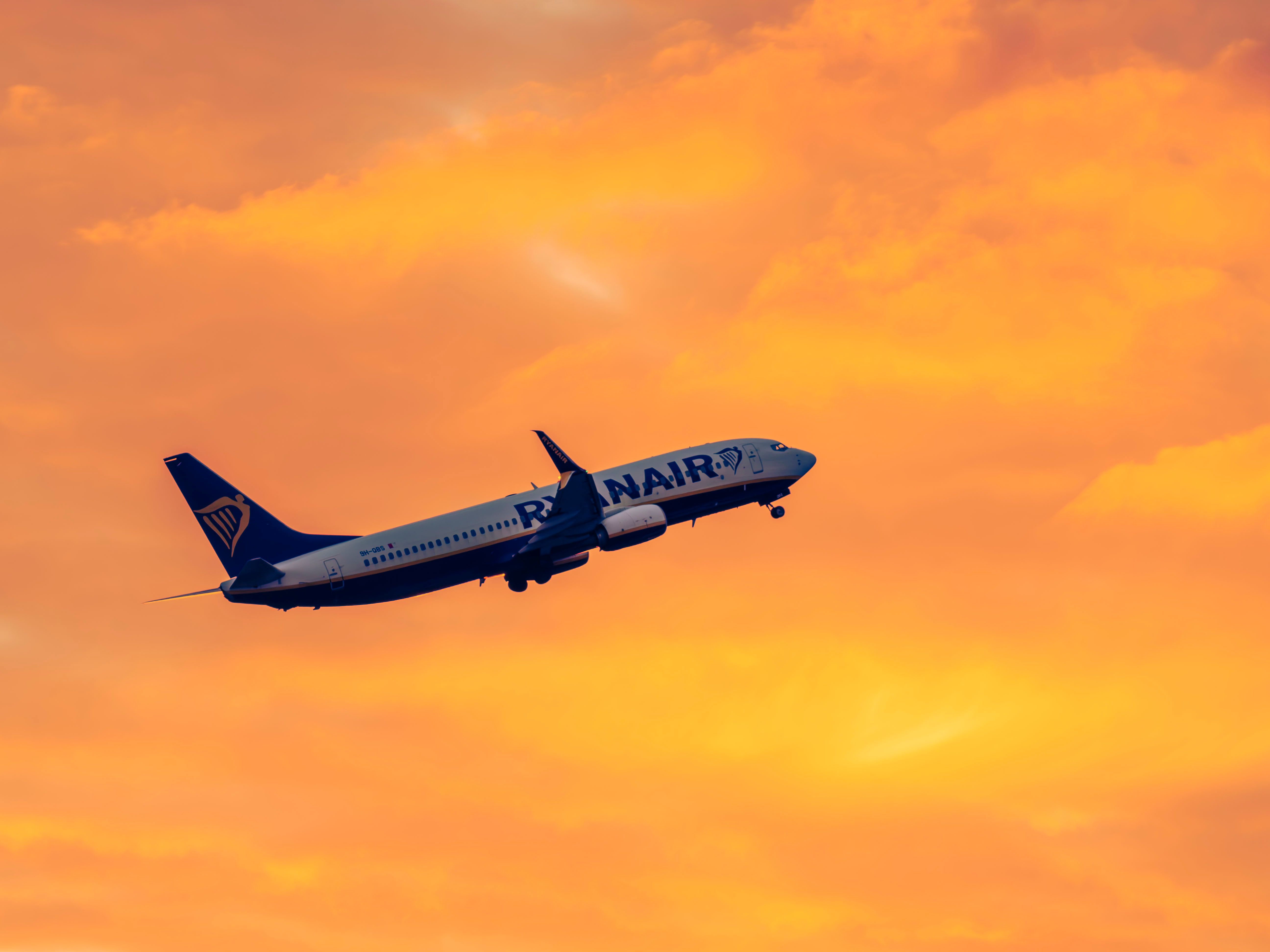 Cheap Flights Photos, Download The BEST Free Cheap Flights Stock Photos ...