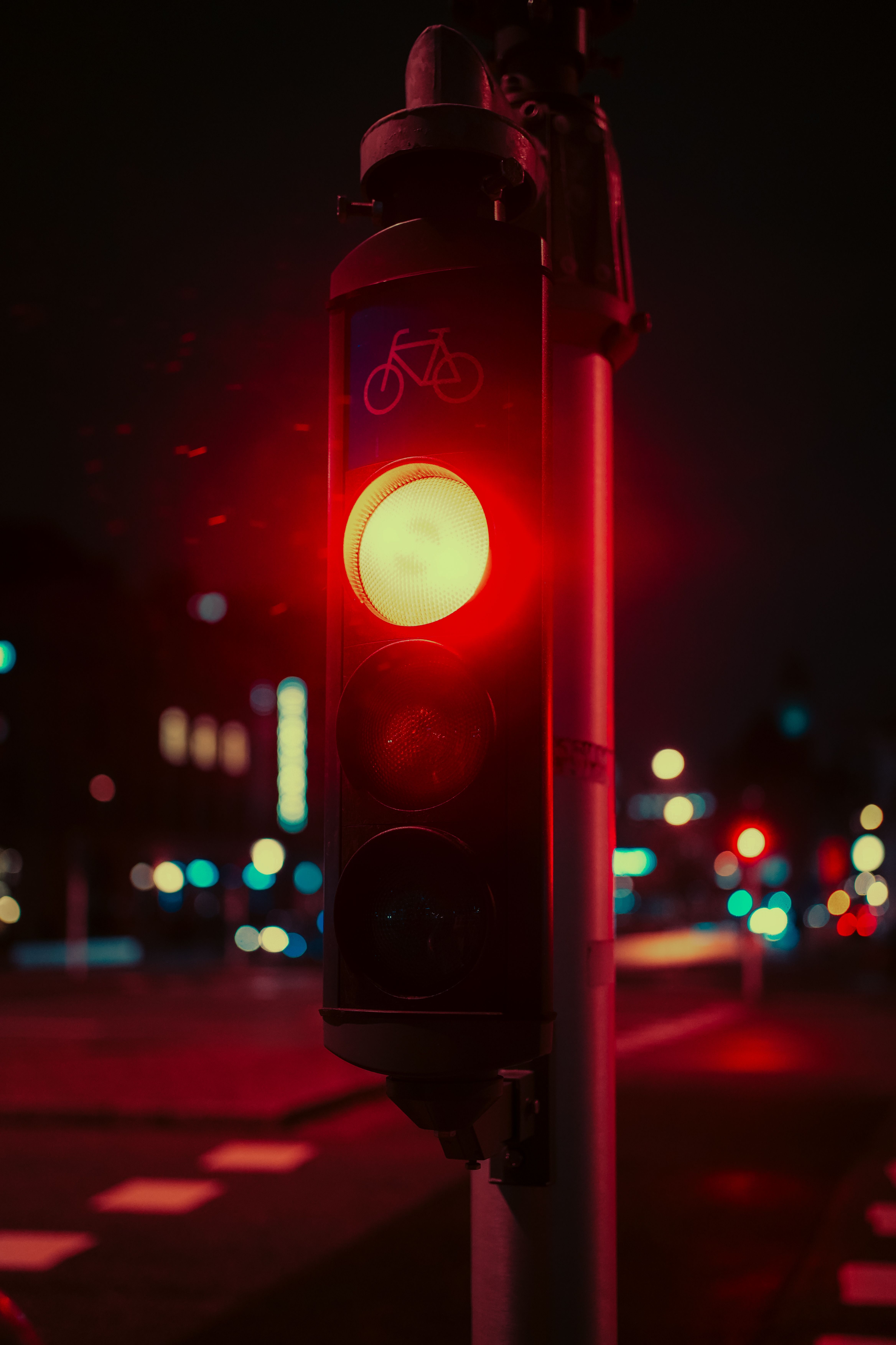 Red Traffic Light in Urban Night Scene · Free Stock Photo