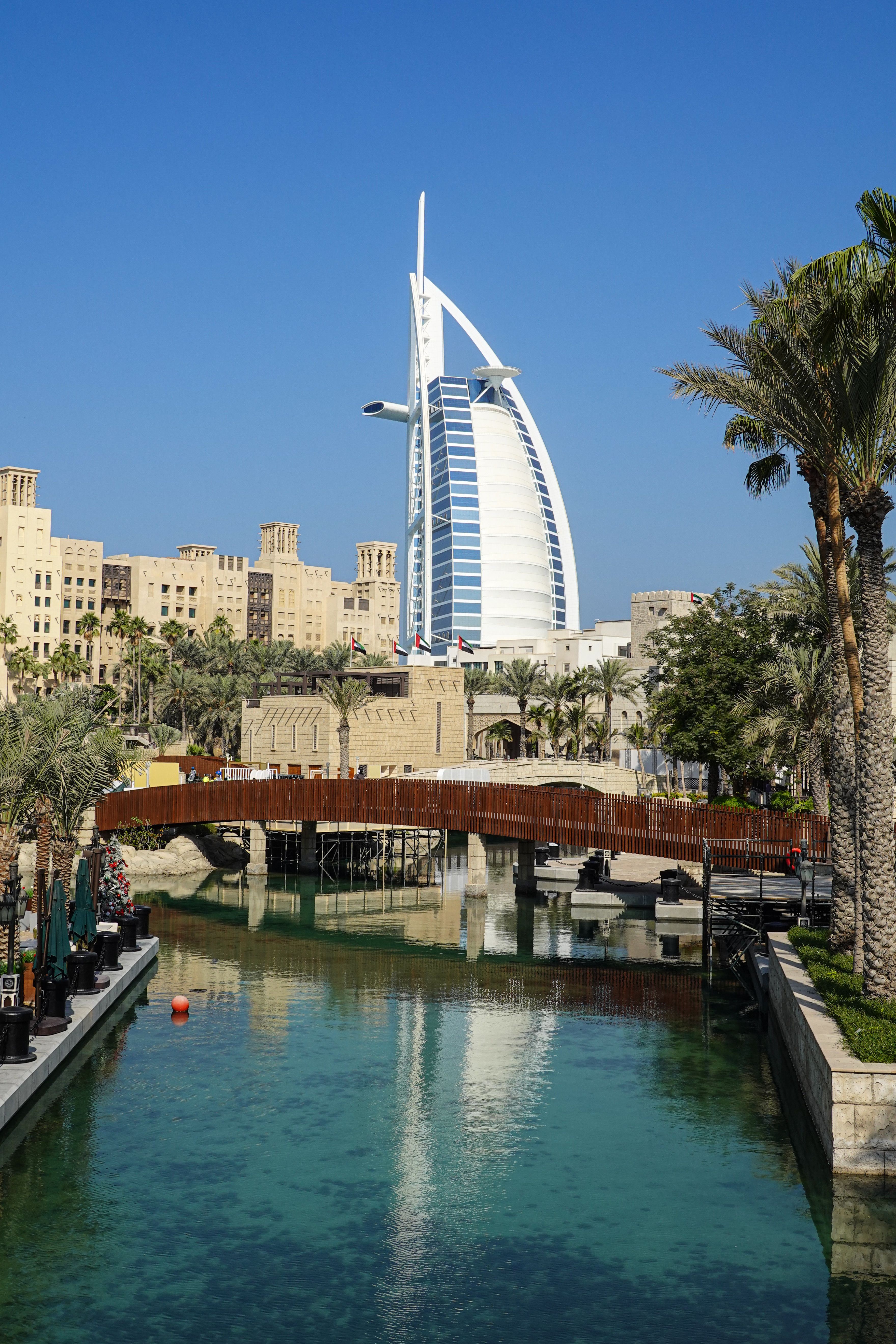 Burj Al Arab in Dubai with Palm Trees · Free Stock Photo