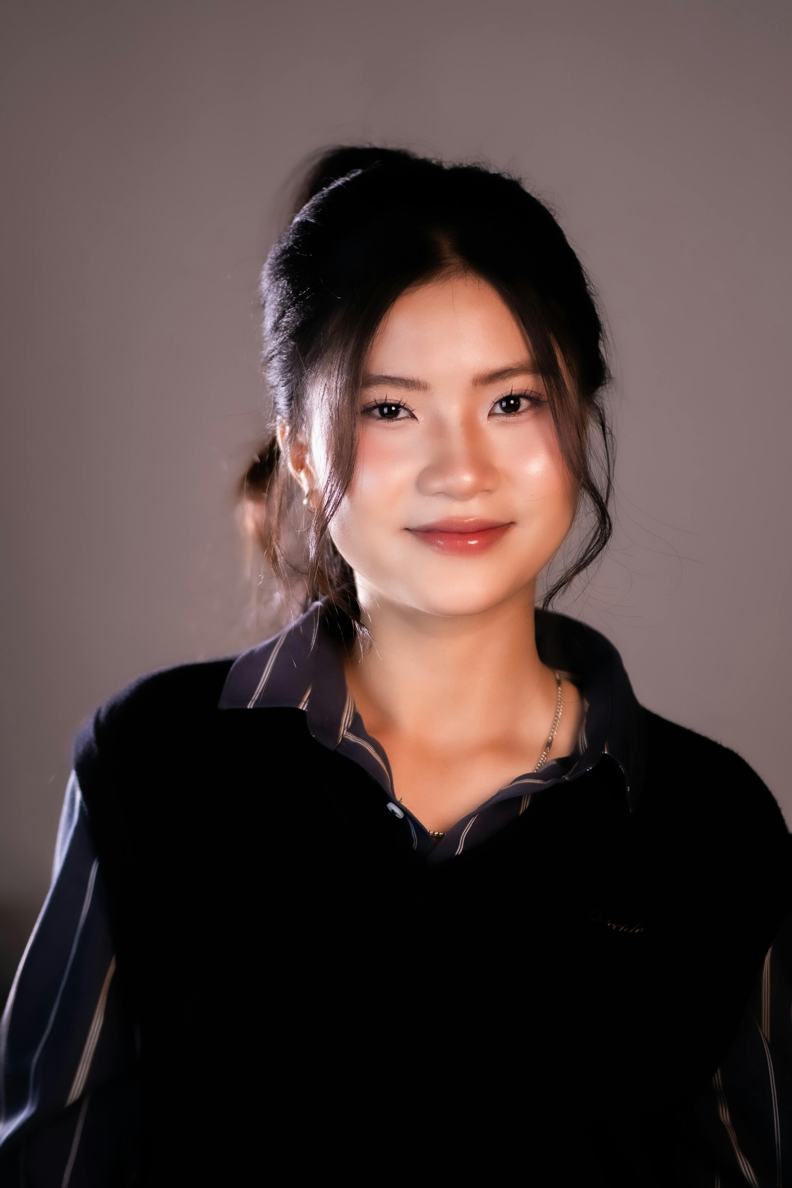 Young Model Imx Photos, Download The BEST Free Young Model Imx Stock ...