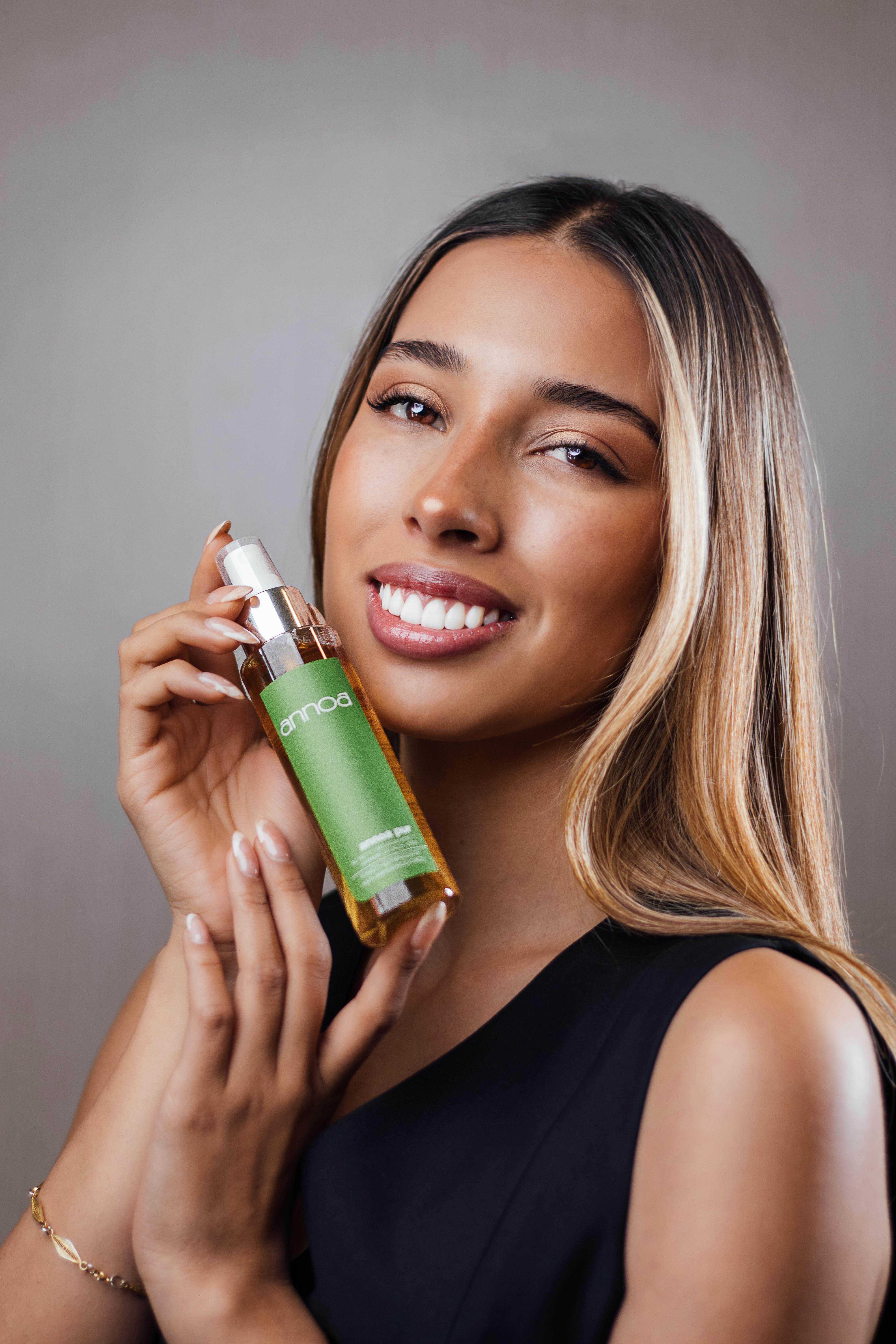 Laurab+Model+Telegraph Photos, Download The BEST Free Laurab+Model ...