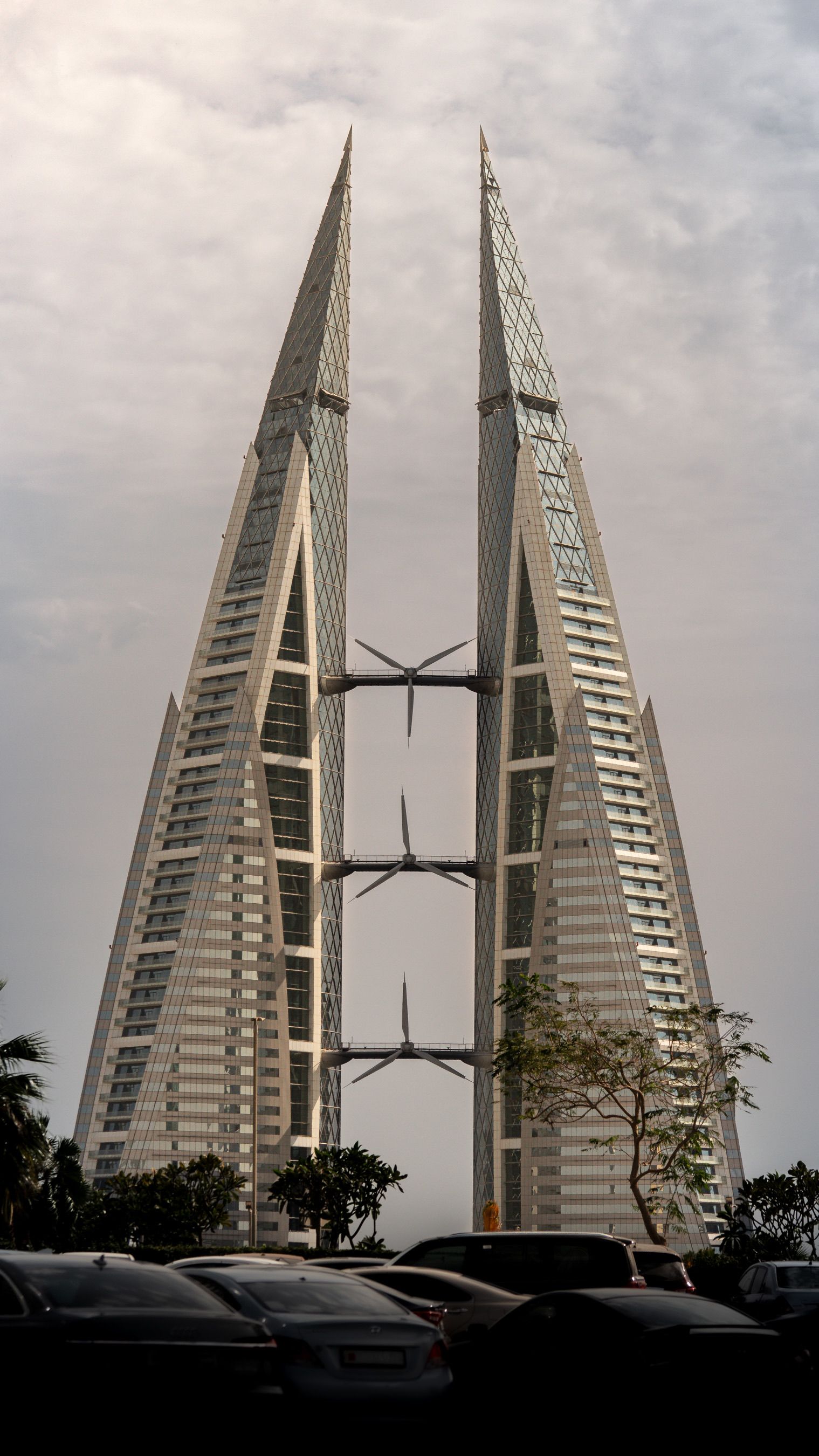 Iconic Bahrain World Trade Center Architecture · Free Stock Photo