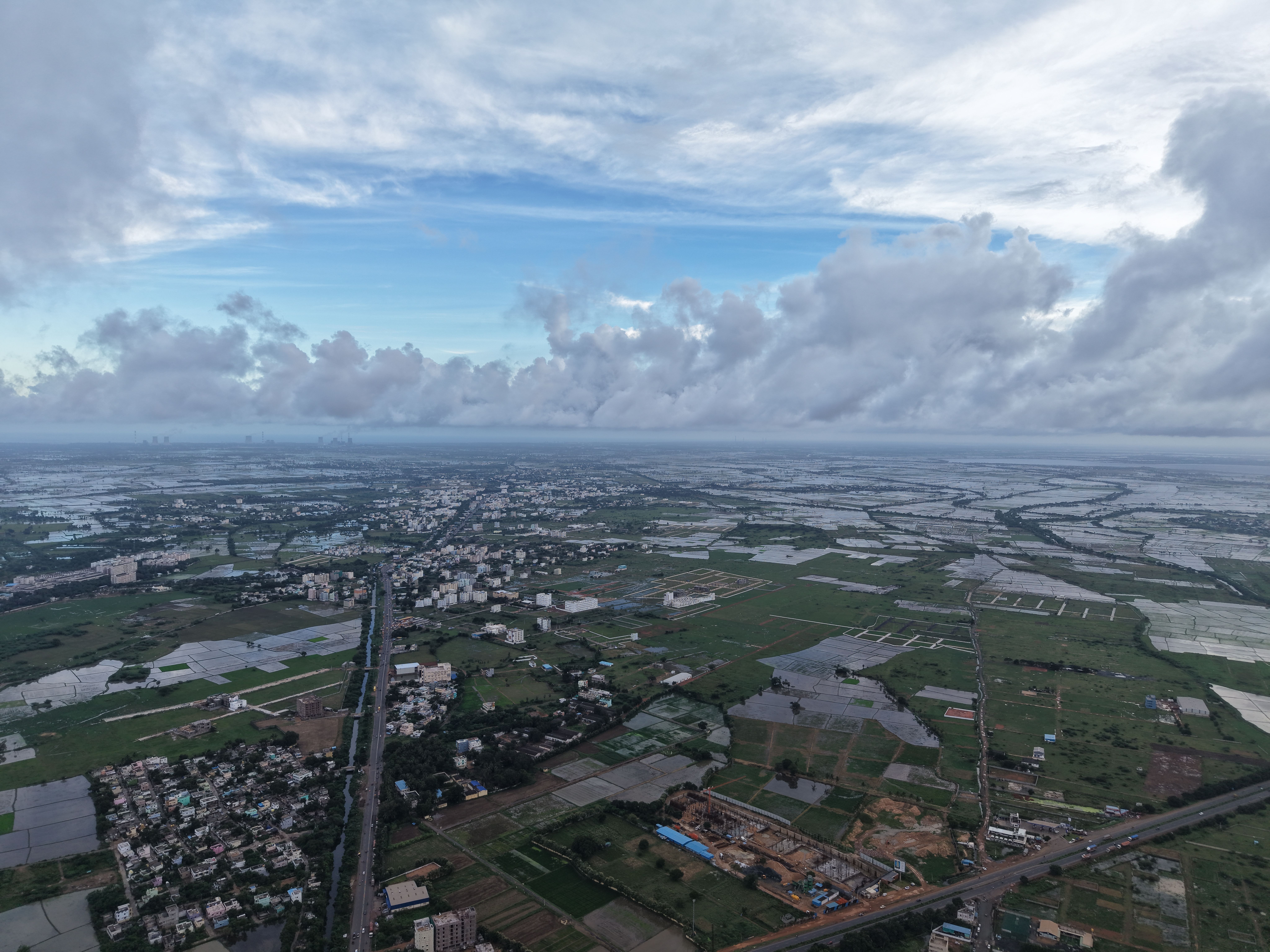 Expansive Aerial View of Countryside and Skyline · Free Stock Photo