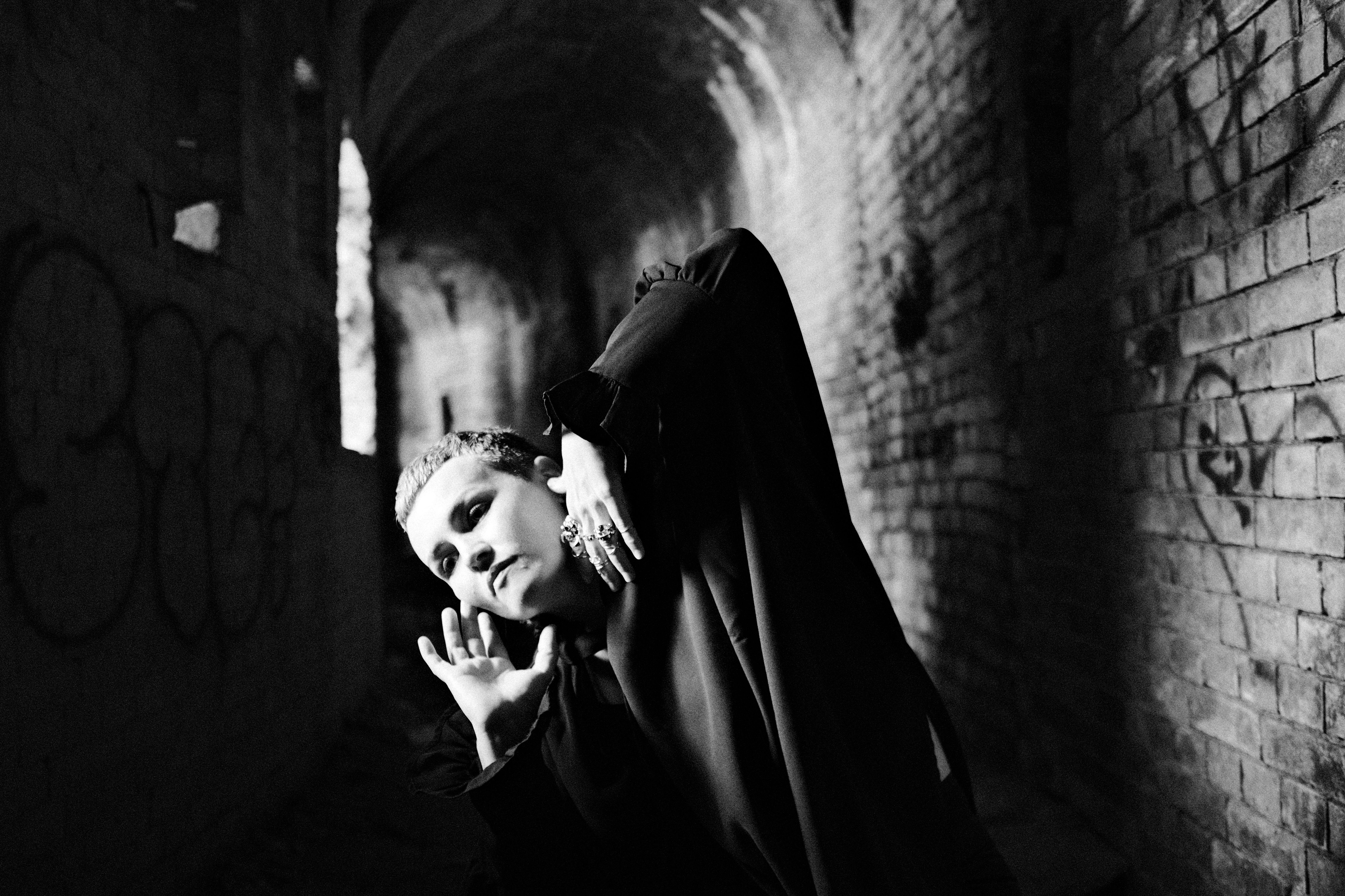 Dramatic Black and White Urban Portrait Photography · Free Stock Photo
