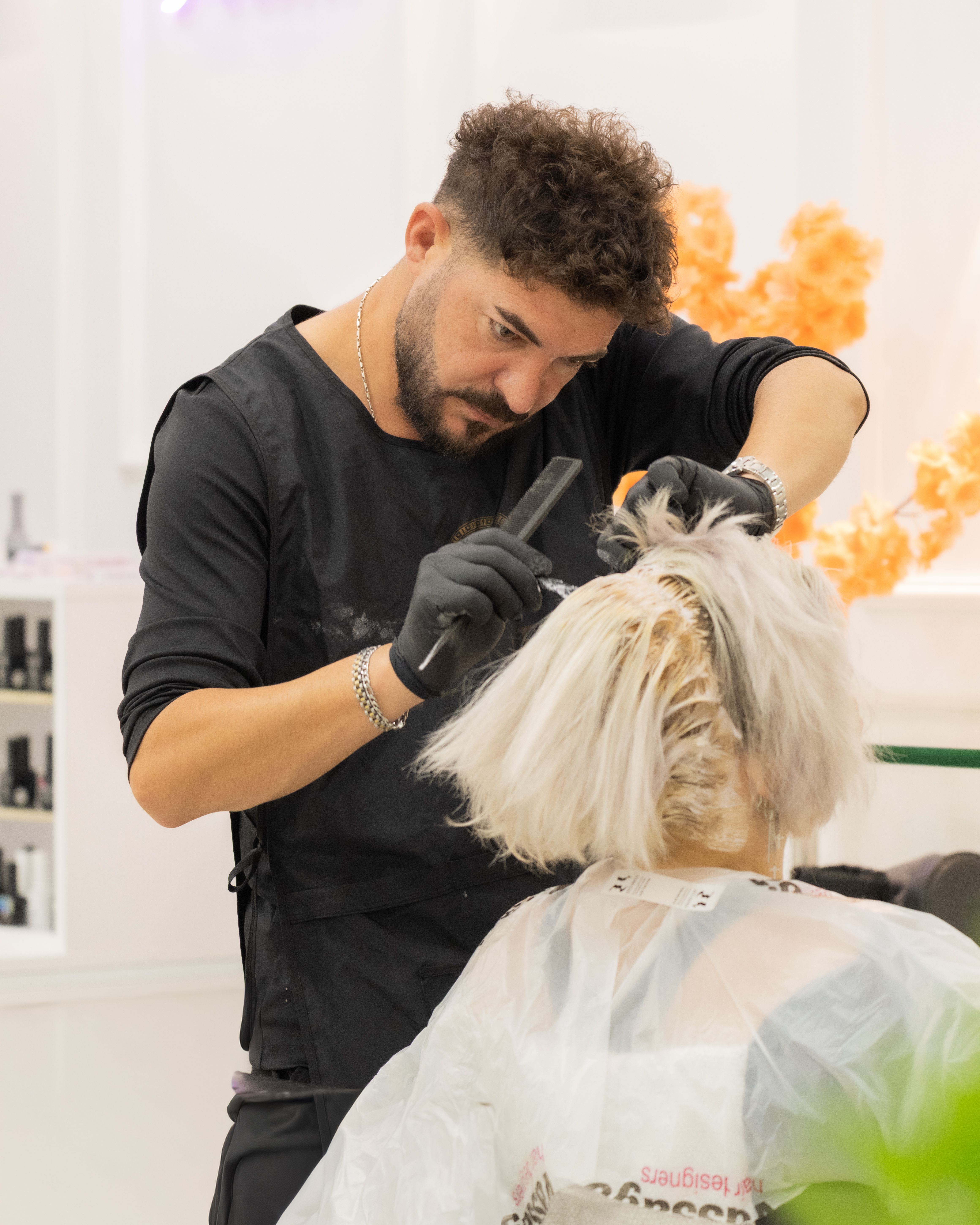 Professional Hair Coloring in Modern Salon · Free Stock Photo