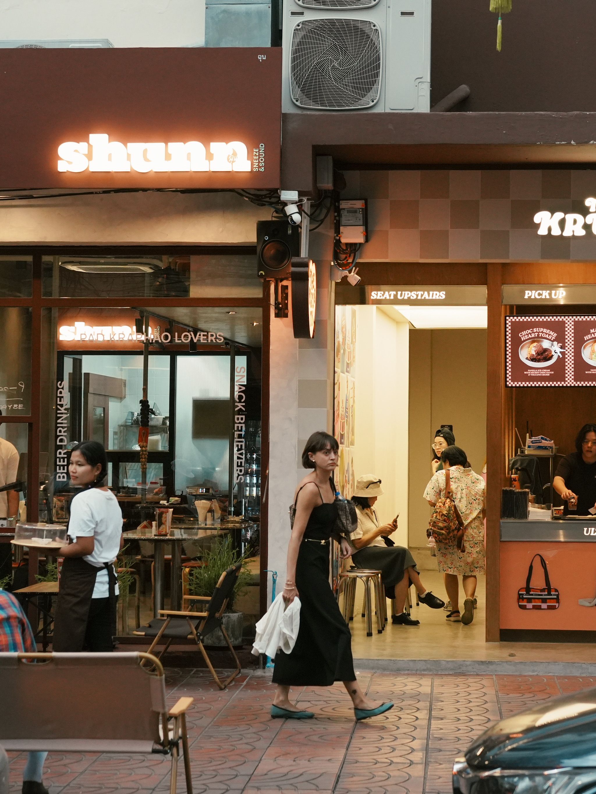 Street Scene Outside Restaurants in Bangkok · Free Stock Photo