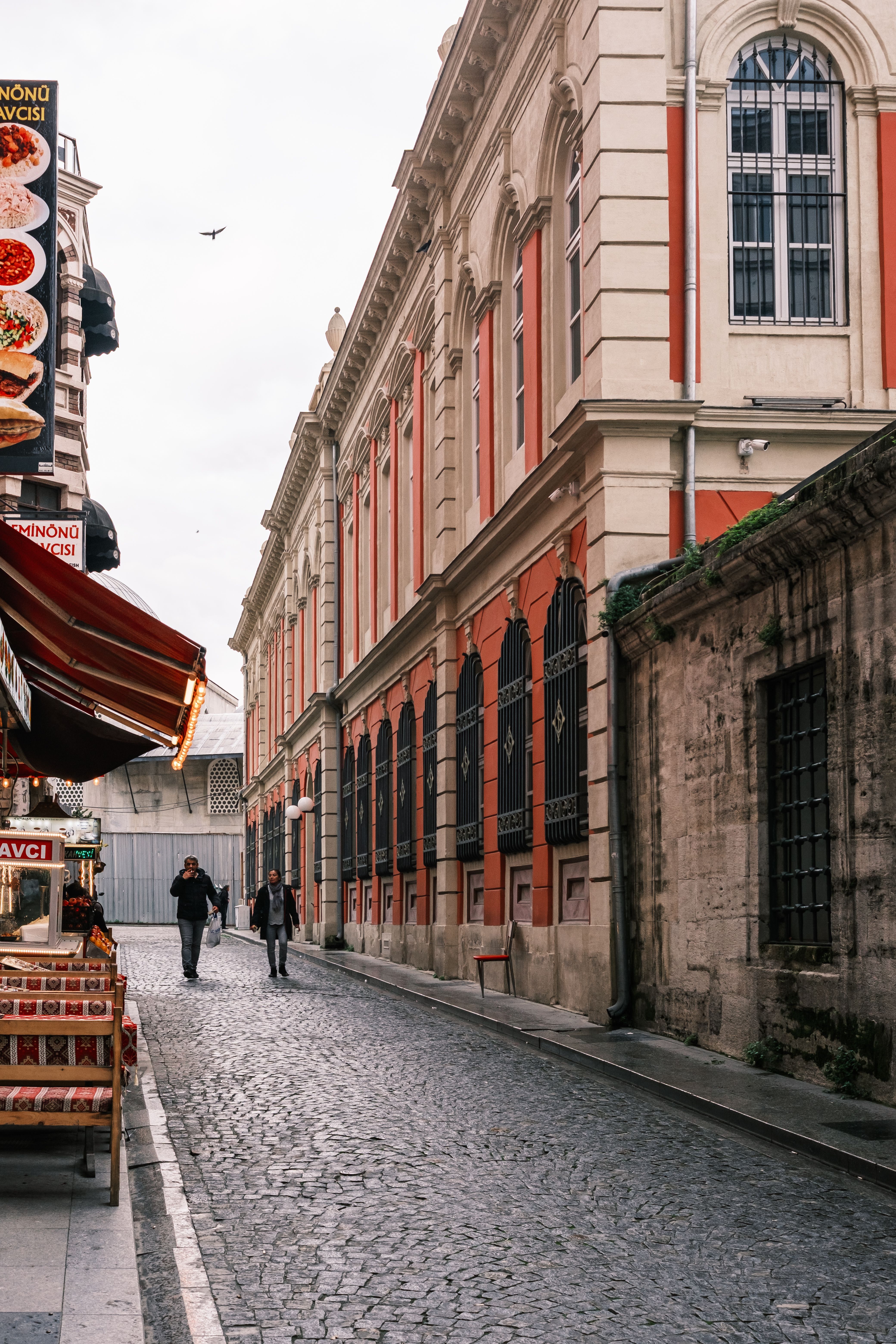 Historic Street Scene in Istanbul, Turkey · Free Stock Photo