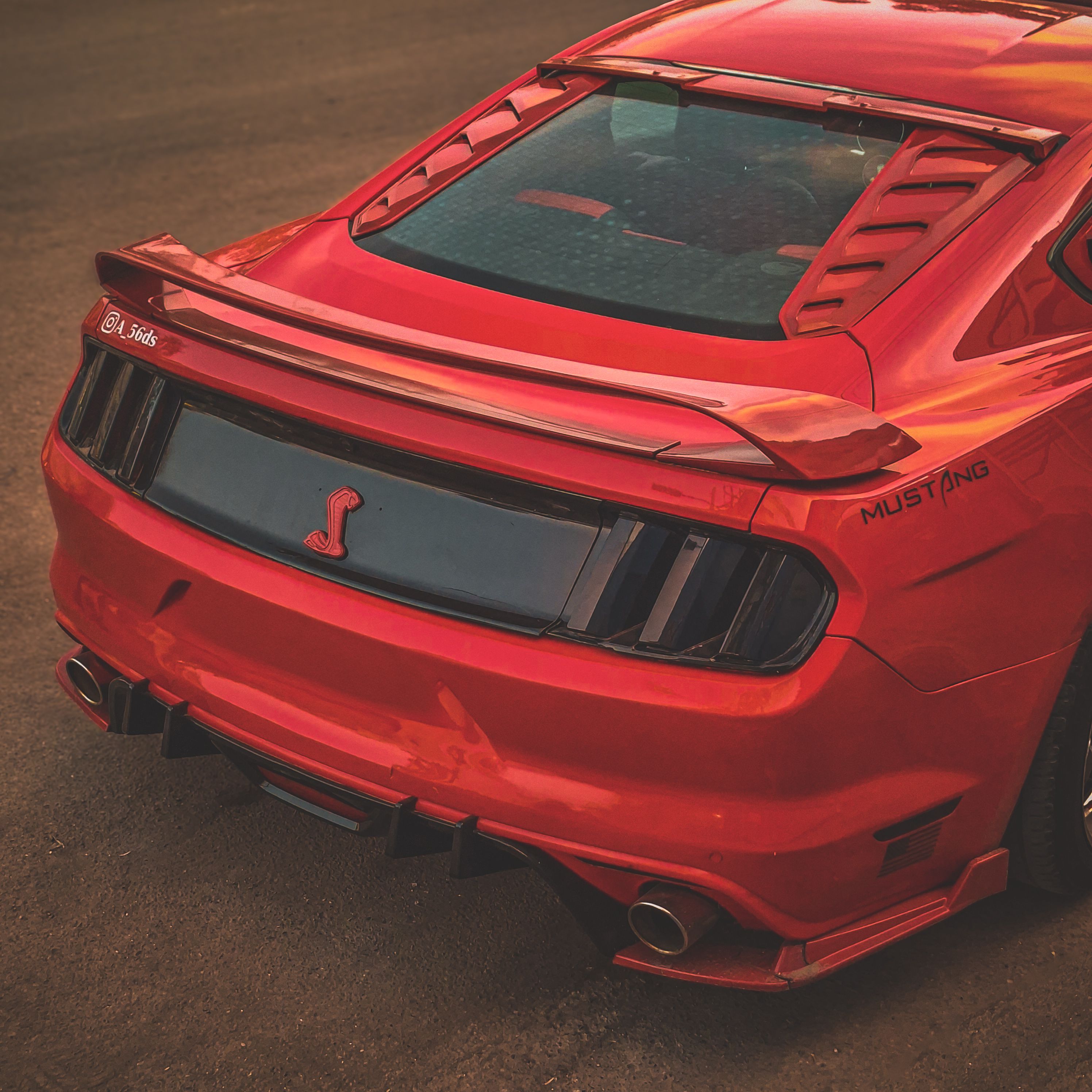 Red, Tuned Ford Mustang at Night · Free Stock Photo