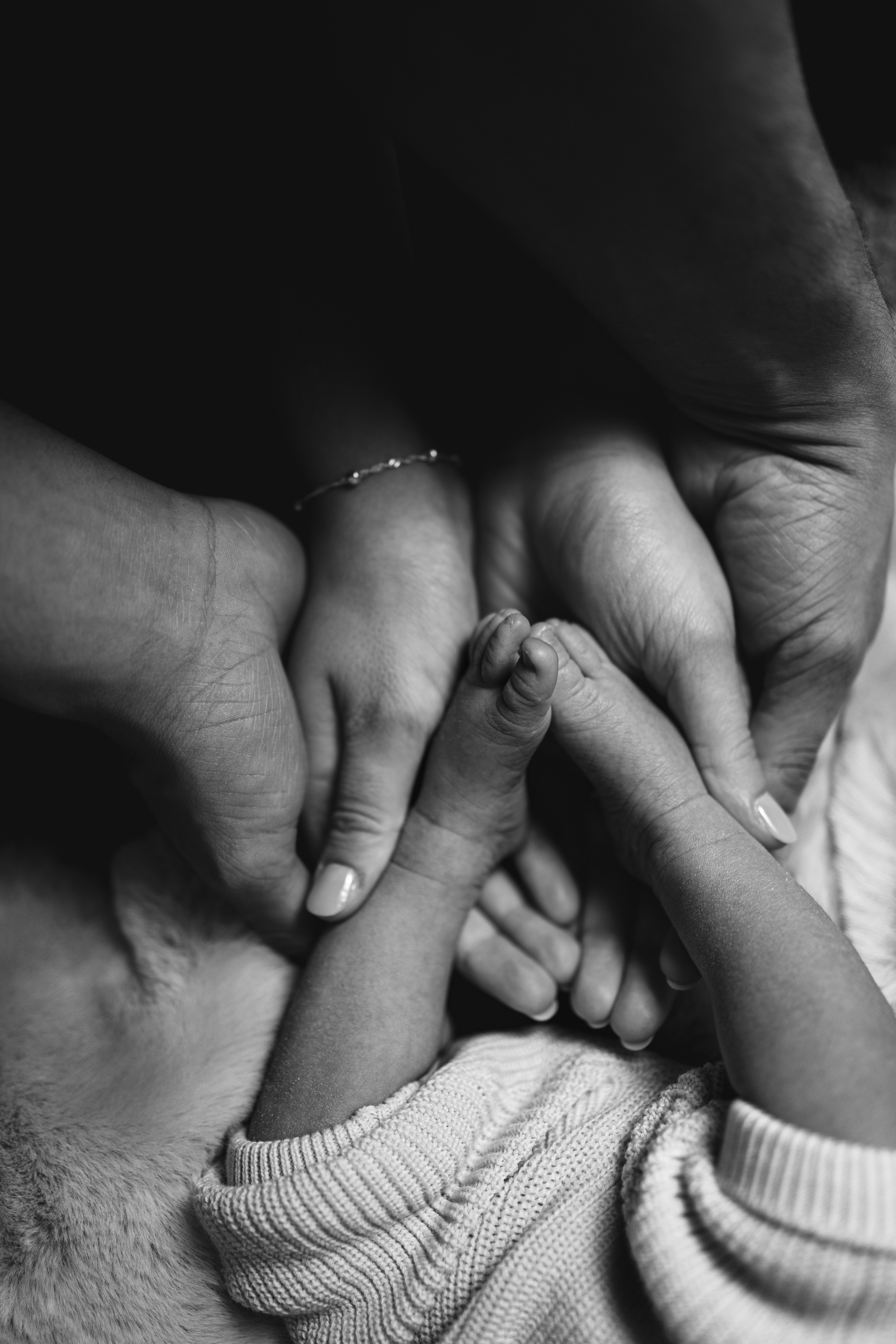 Family Unity in Black and White Photography · Free Stock Photo