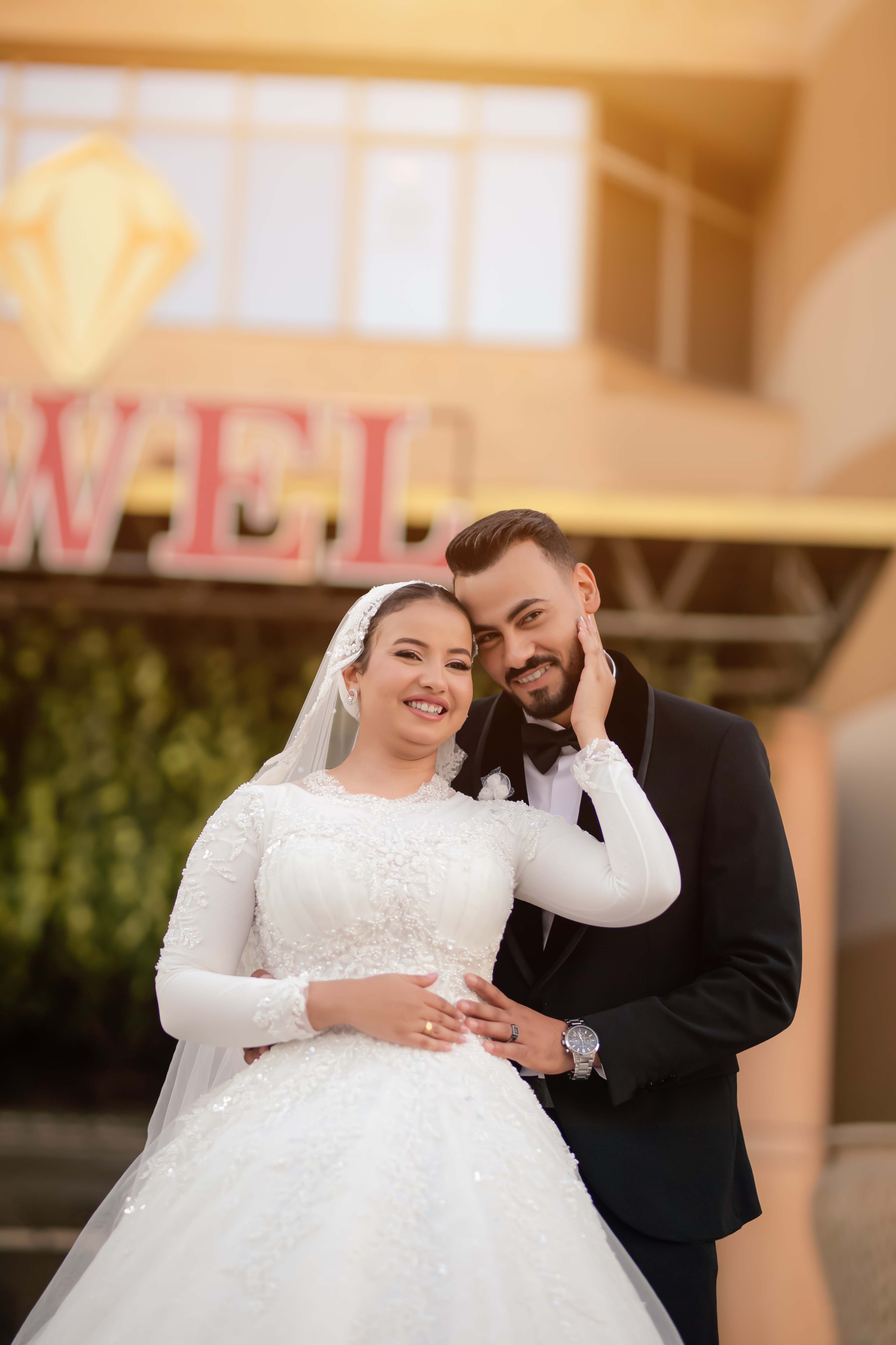 Elegant Outdoor Wedding Couple Portrait · Free Stock Photo