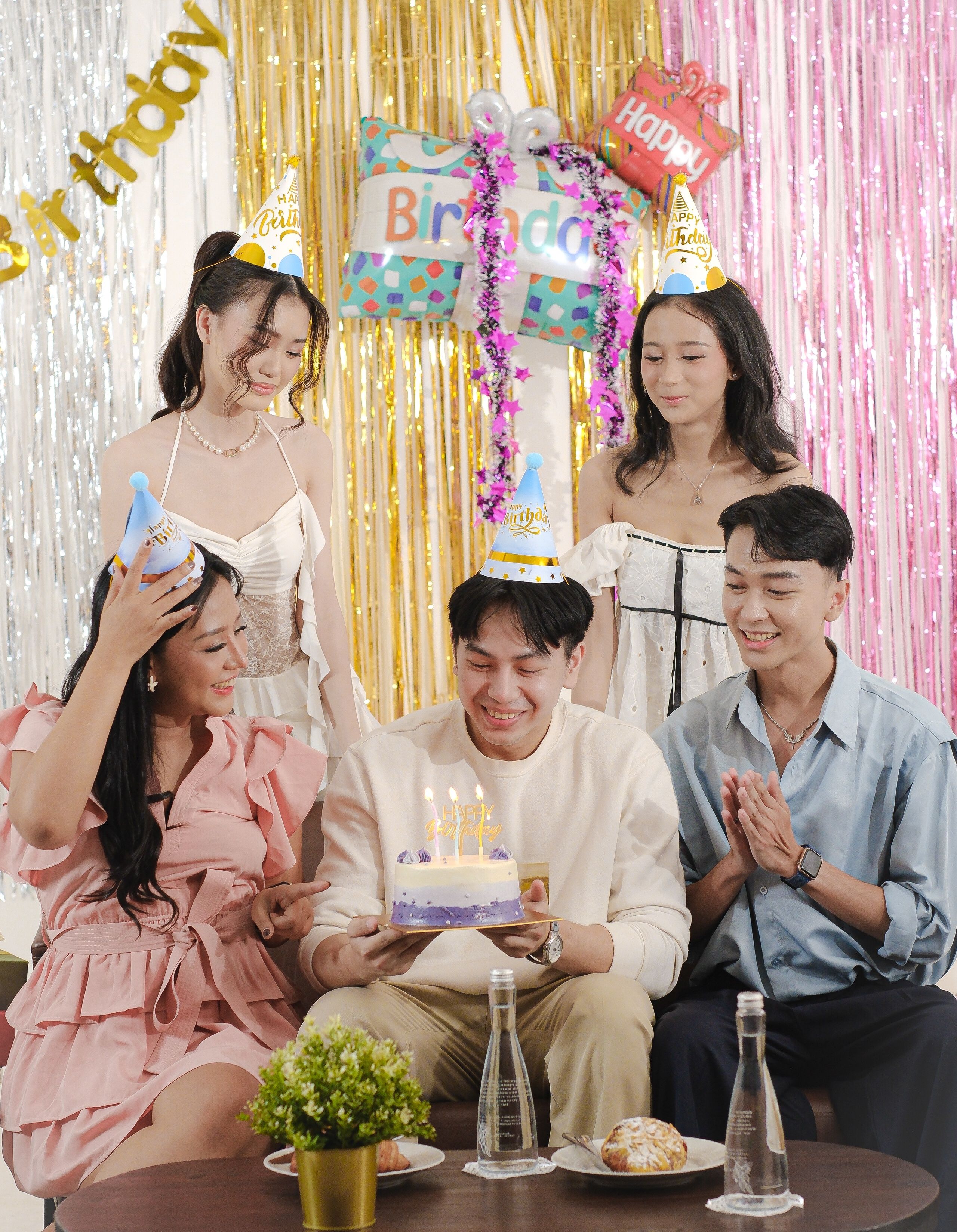 Birthday Loading Photos, Download The BEST Free Birthday Loading Stock ...