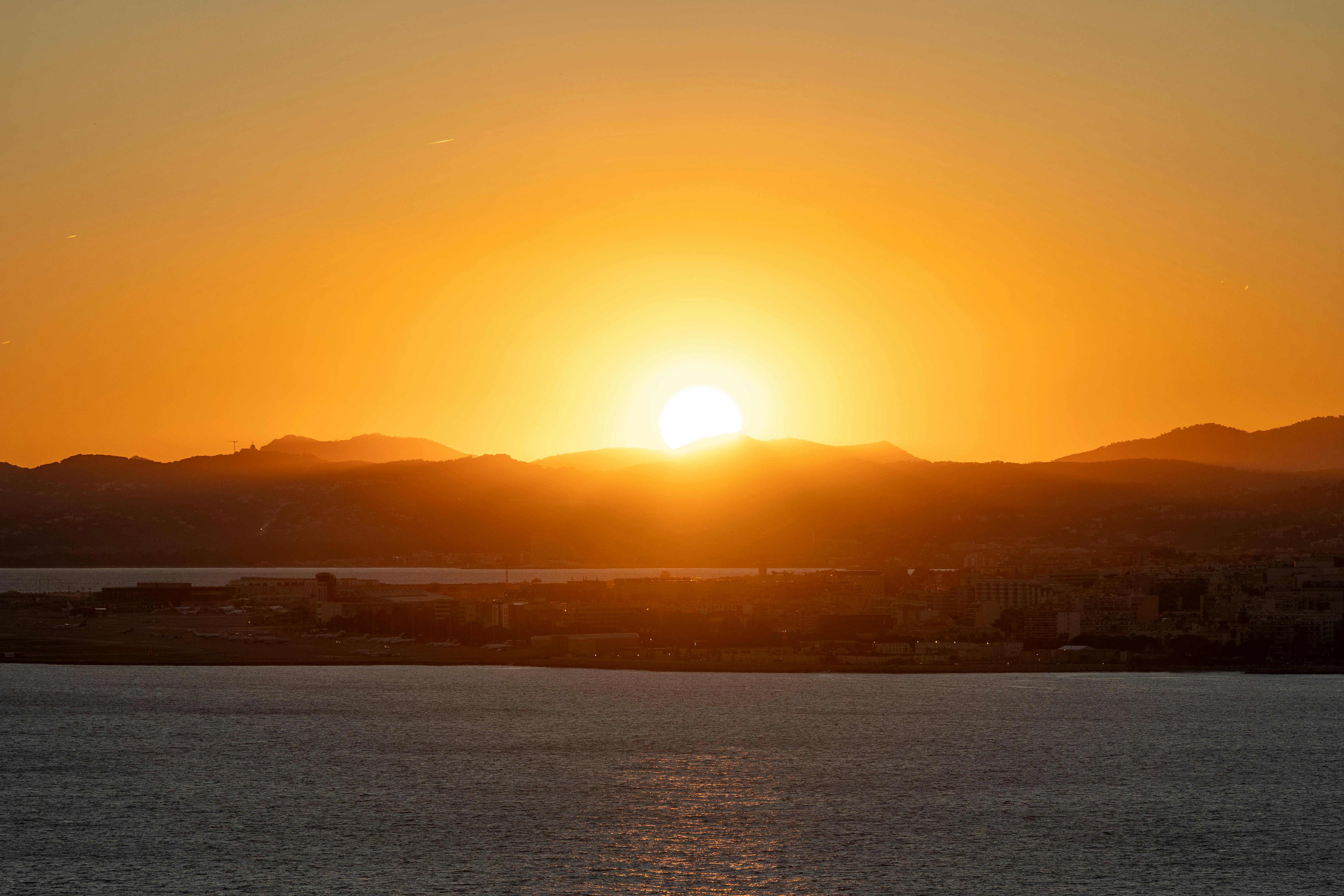 Aerial+View+Of+Montclair+Castle,+Saarland,+Germany Photos, Download The ...