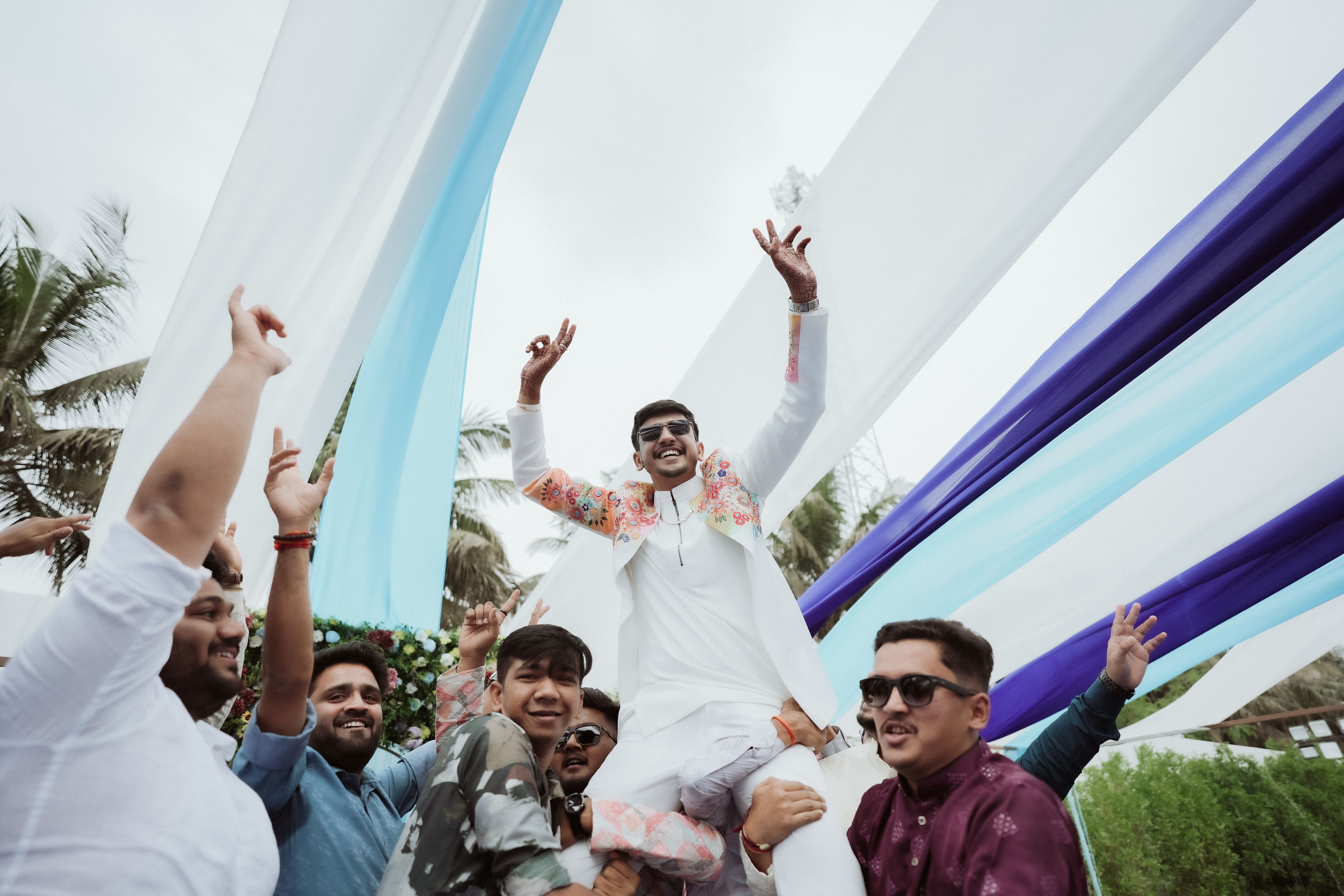 Joyful Outdoor Celebration with Friends · Free Stock Photo