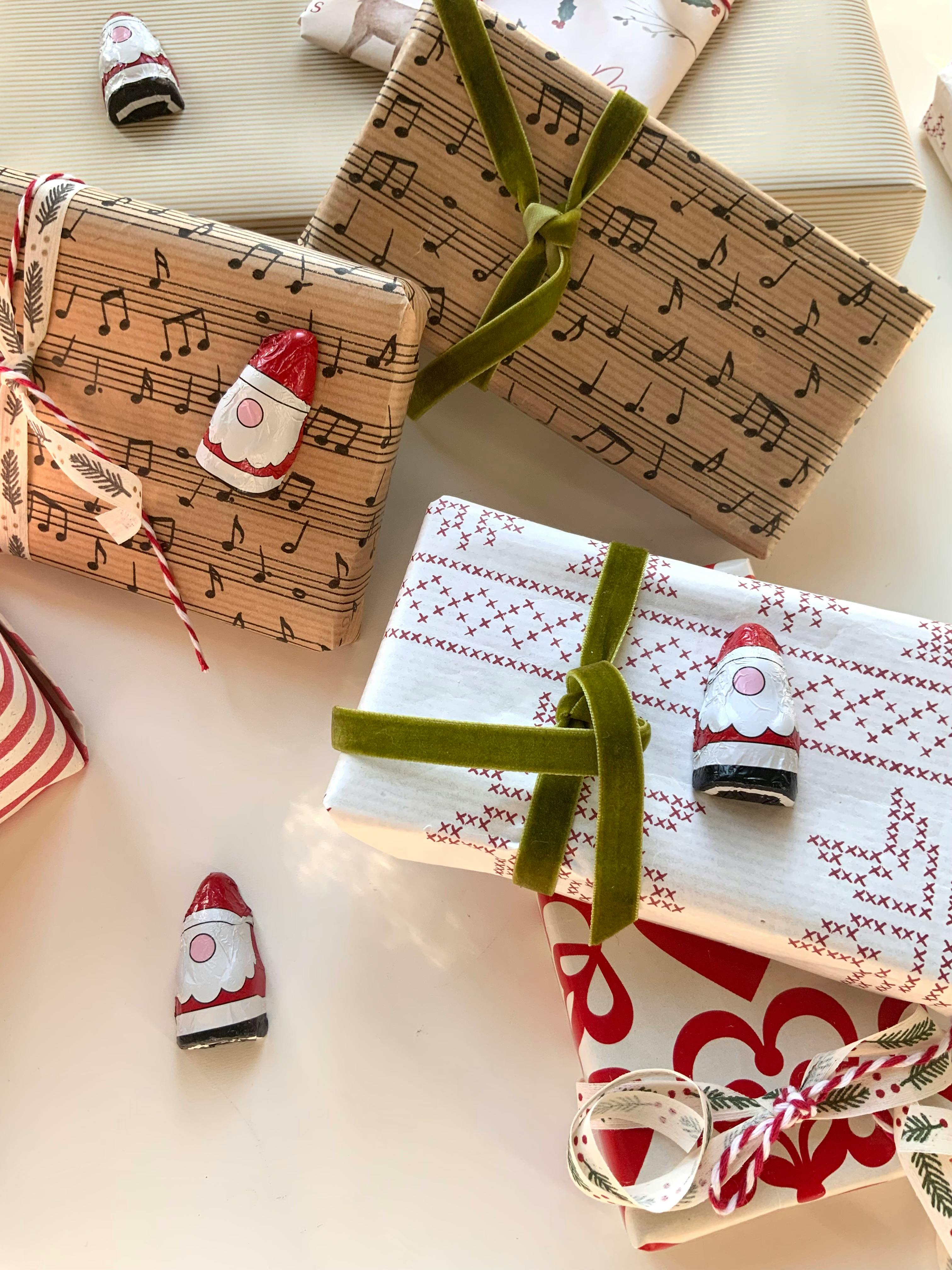 Donald Trump Santa Photos, Download The BEST Free Donald Trump Santa ...