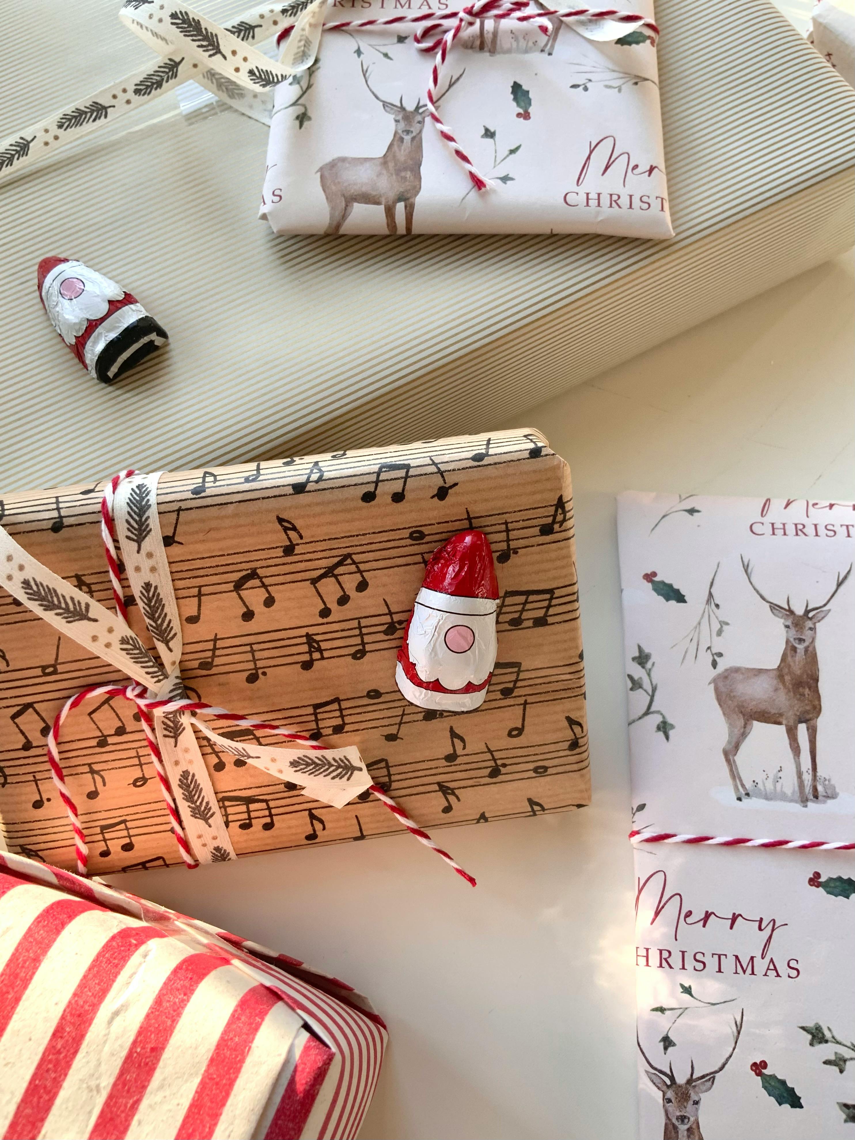 Donald Trump Santa Photos, Download The BEST Free Donald Trump Santa ...