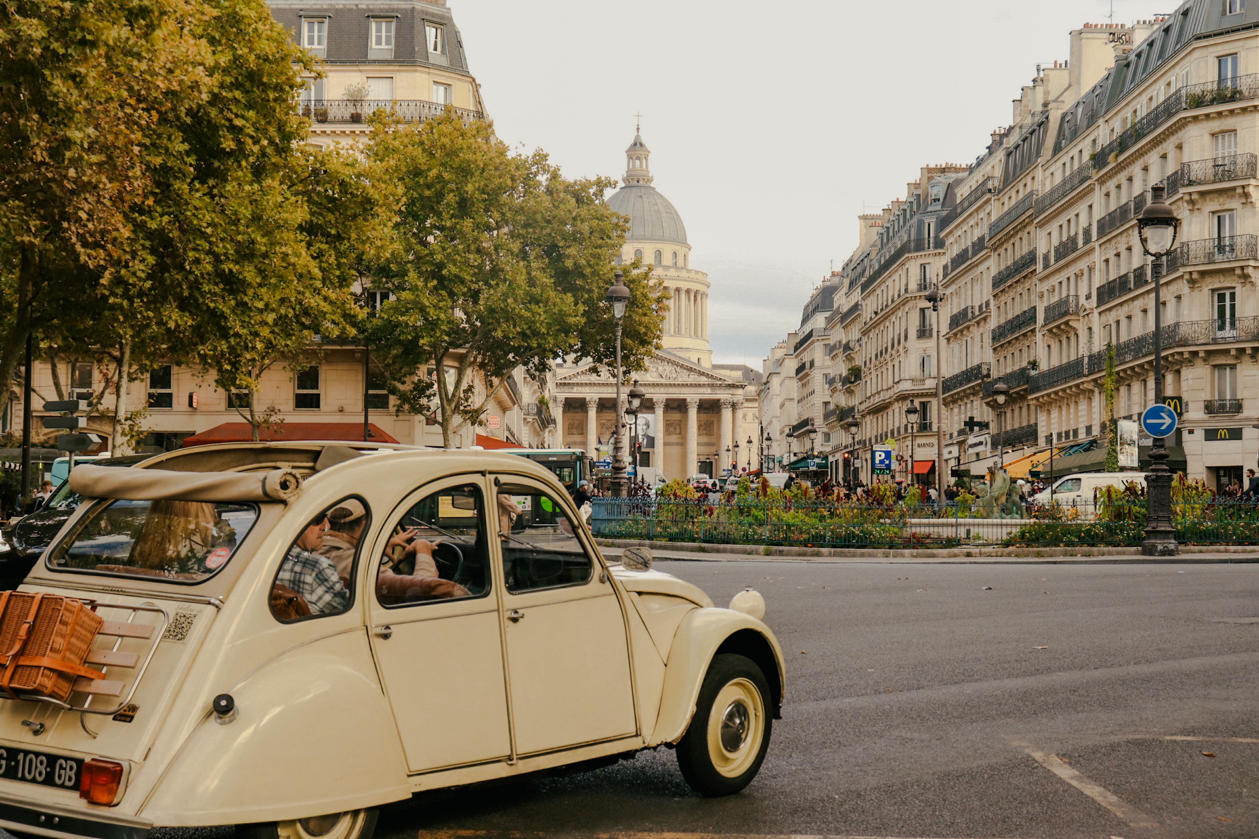 Vintage Car in Front of the Pantheon in Paris · Free Stock Photo