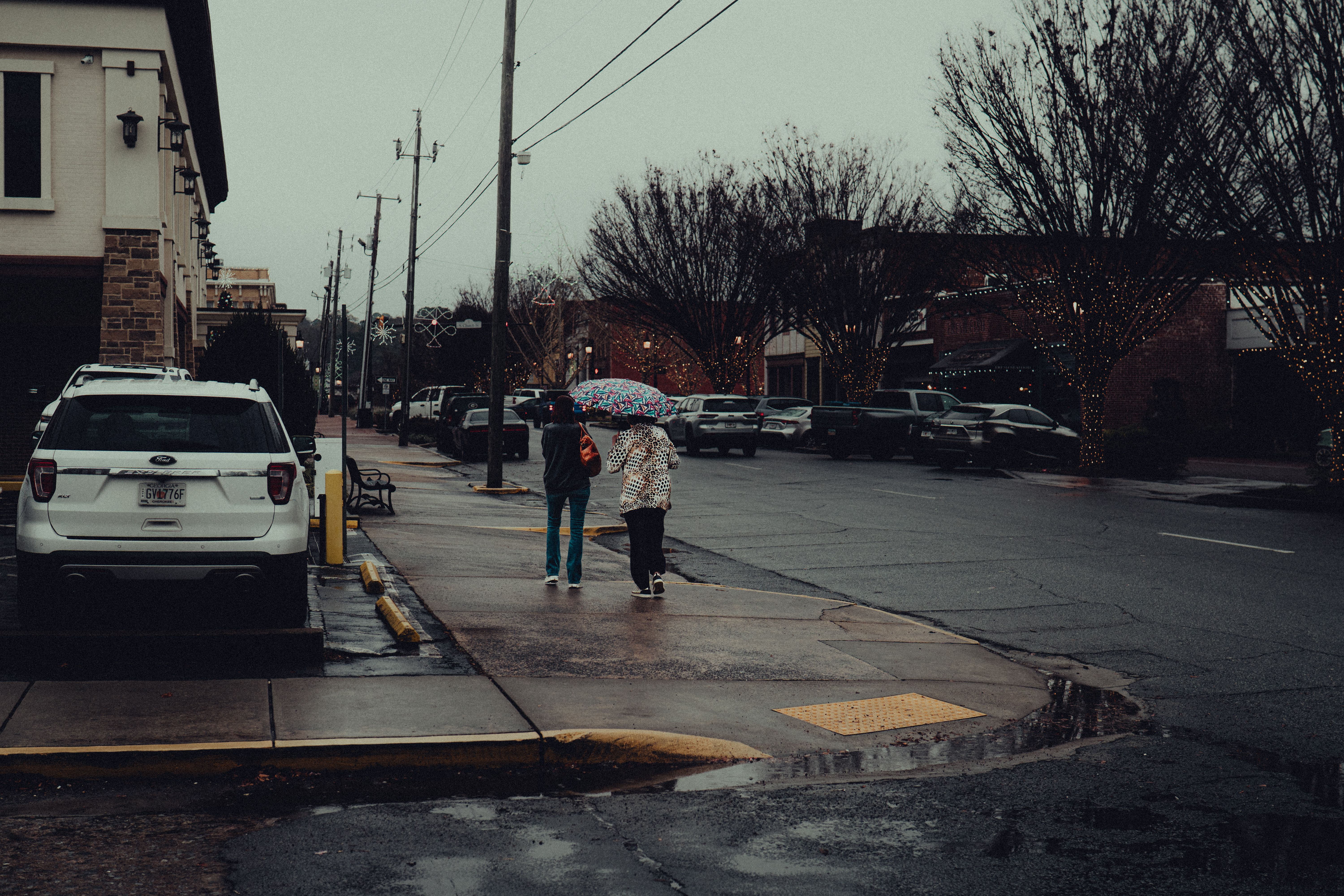 Rainy Day in Downtown Canton Georgia · Free Stock Photo