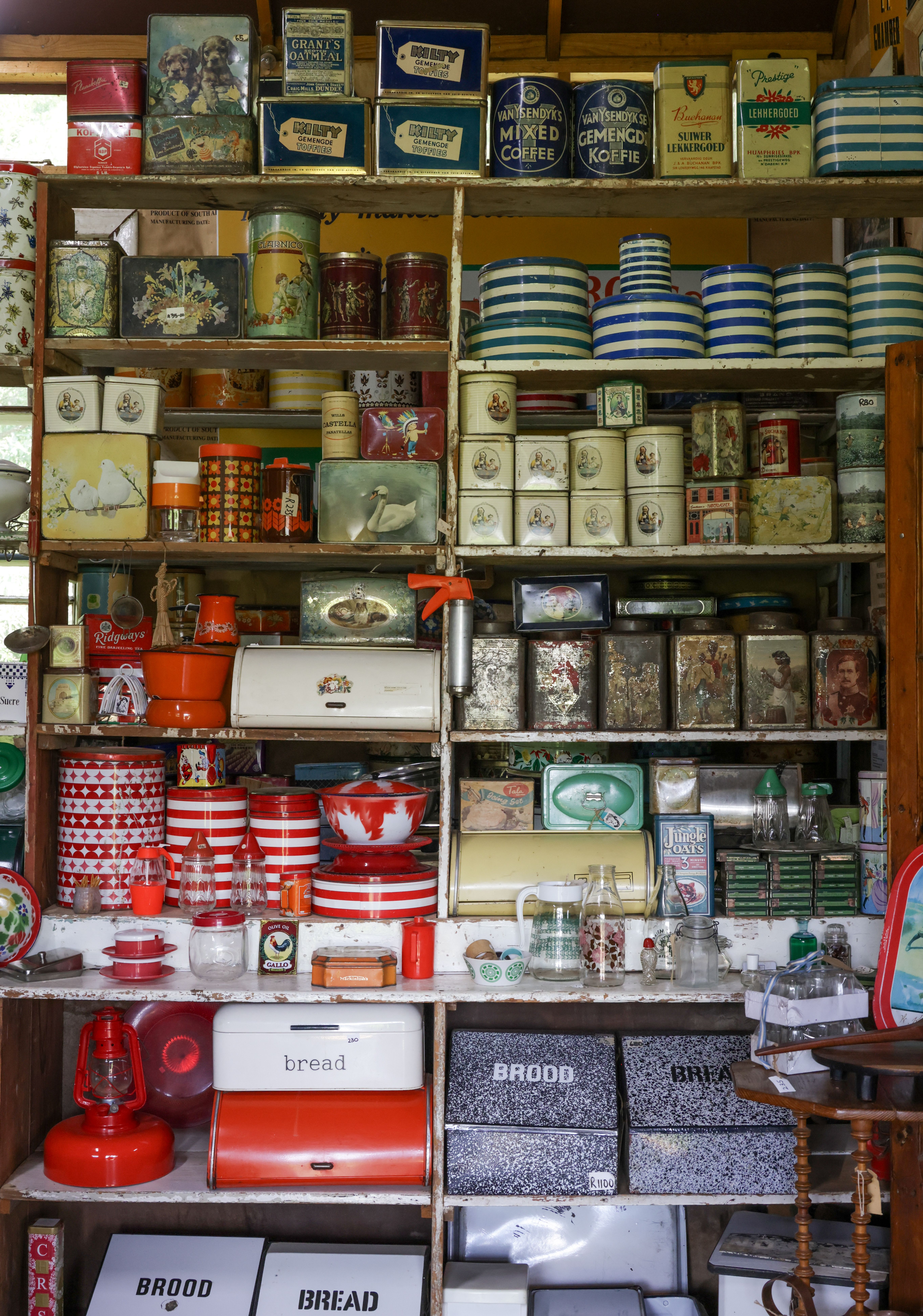 Vintage Shop Display with Retro Items · Free Stock Photo