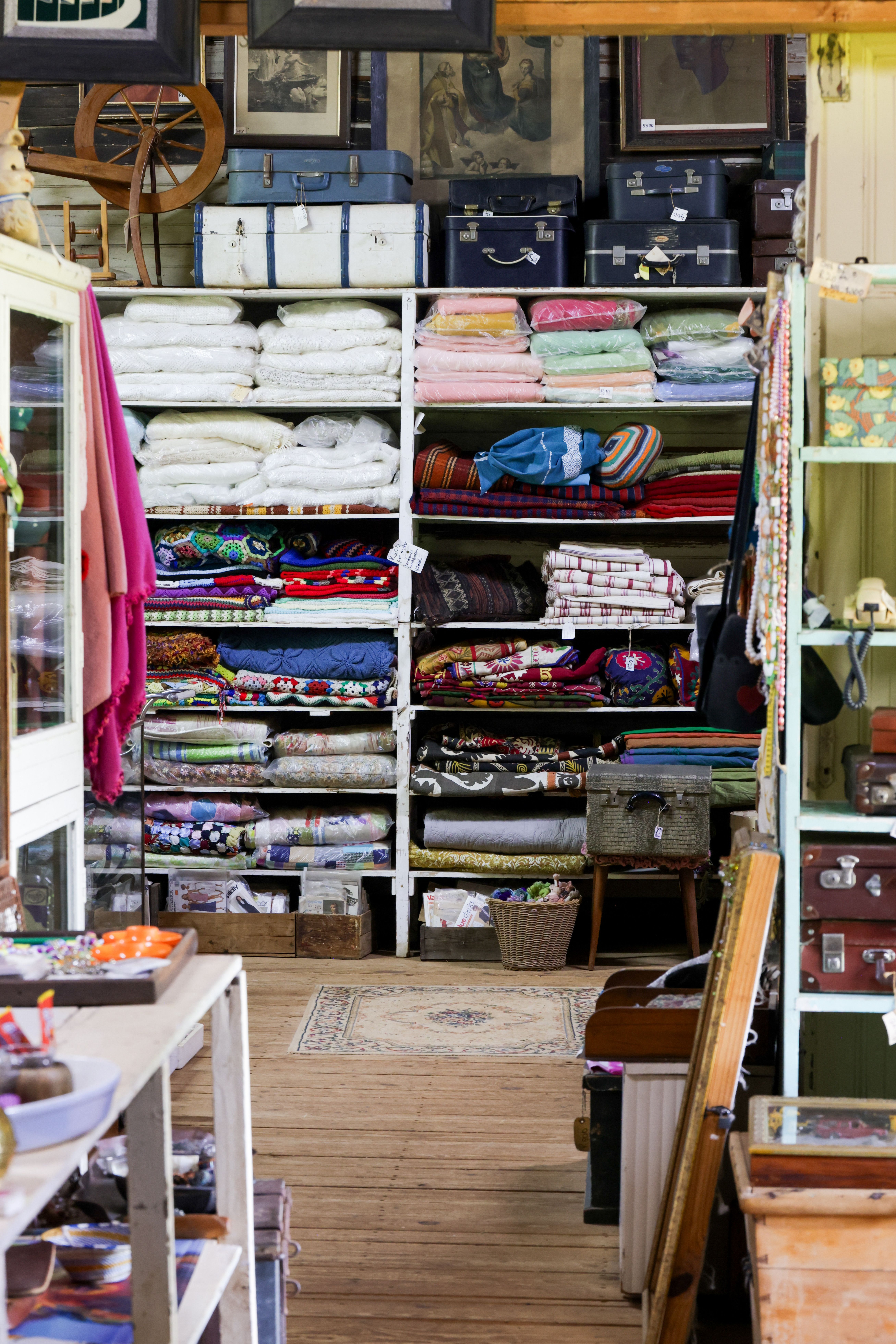 Store Merchandiser Photos, Download The BEST Free Store Merchandiser ...
