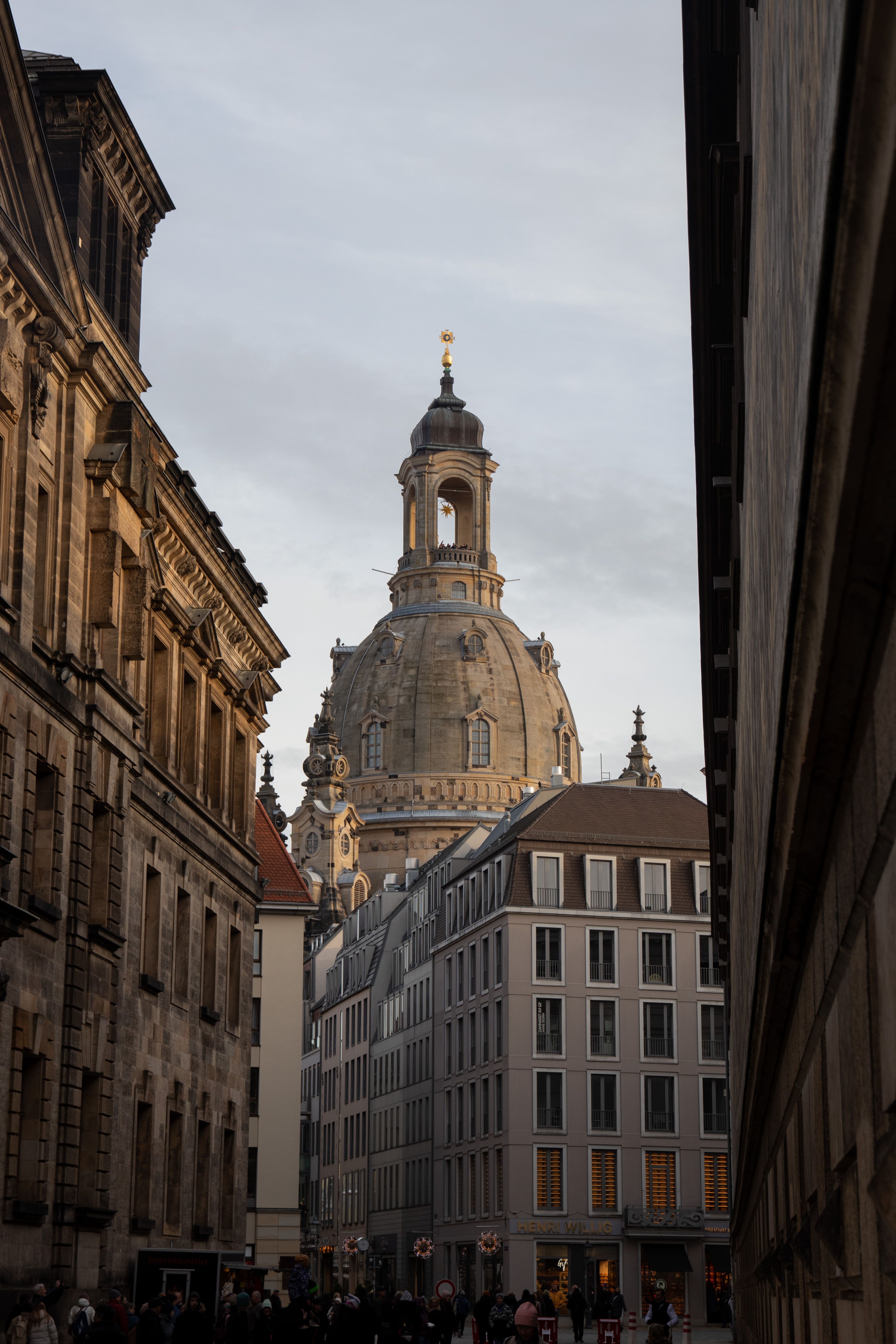Dresden's Historic Architecture at Dusk · Free Stock Photo