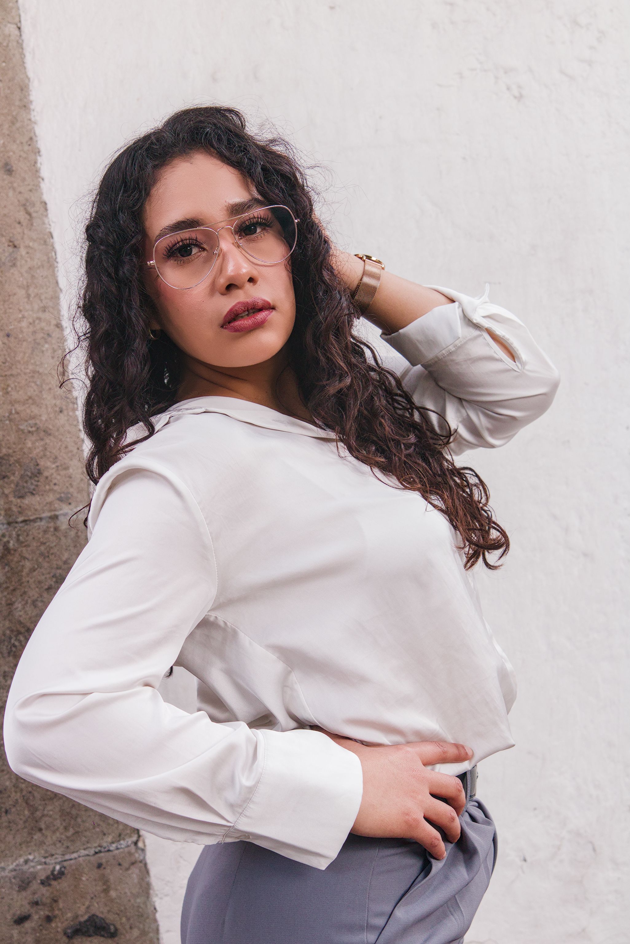 Stylish Woman Posing with Confidence · Free Stock Photo