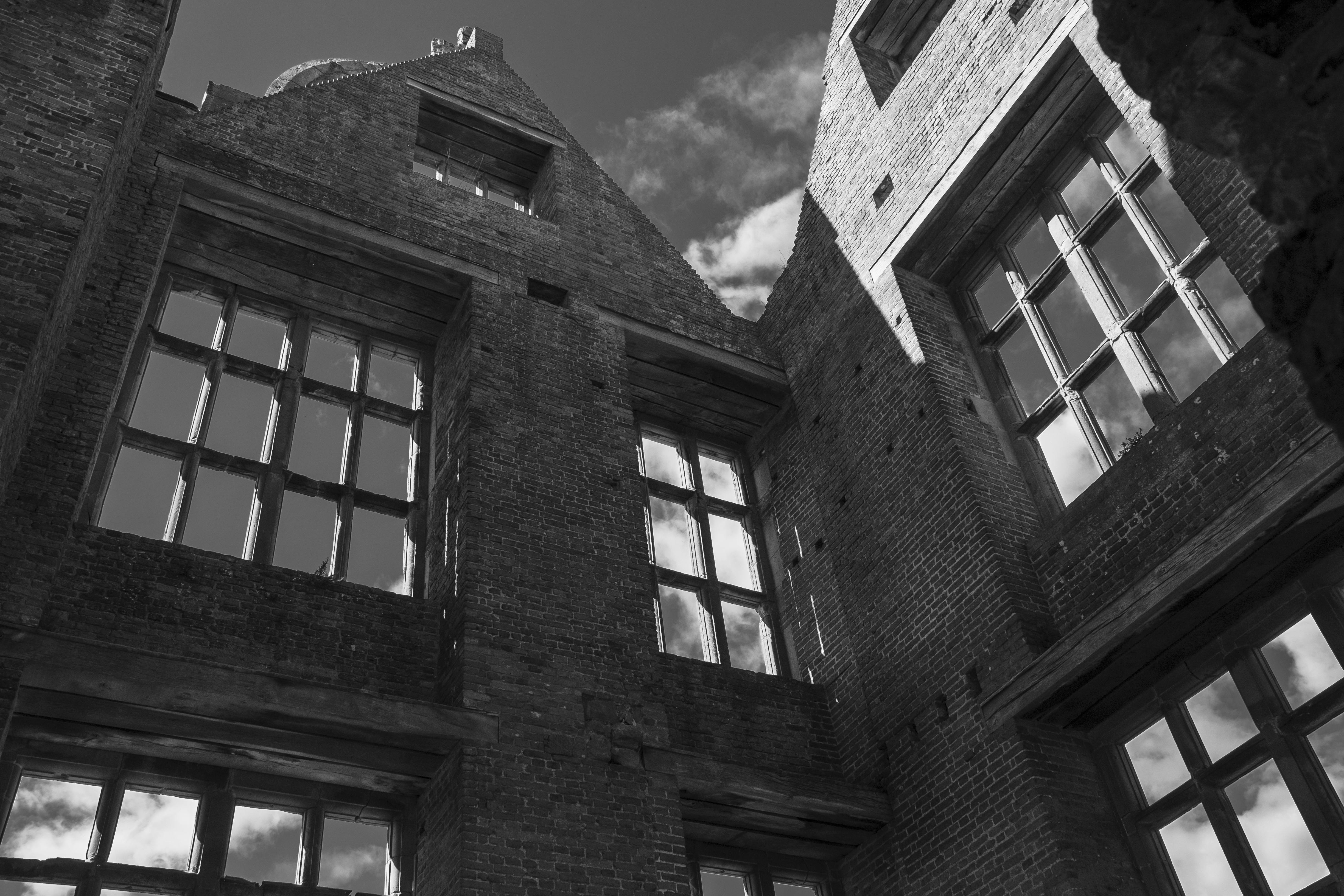 Shropshire 30 Photos & Videos Collected by Simon Alun Hark