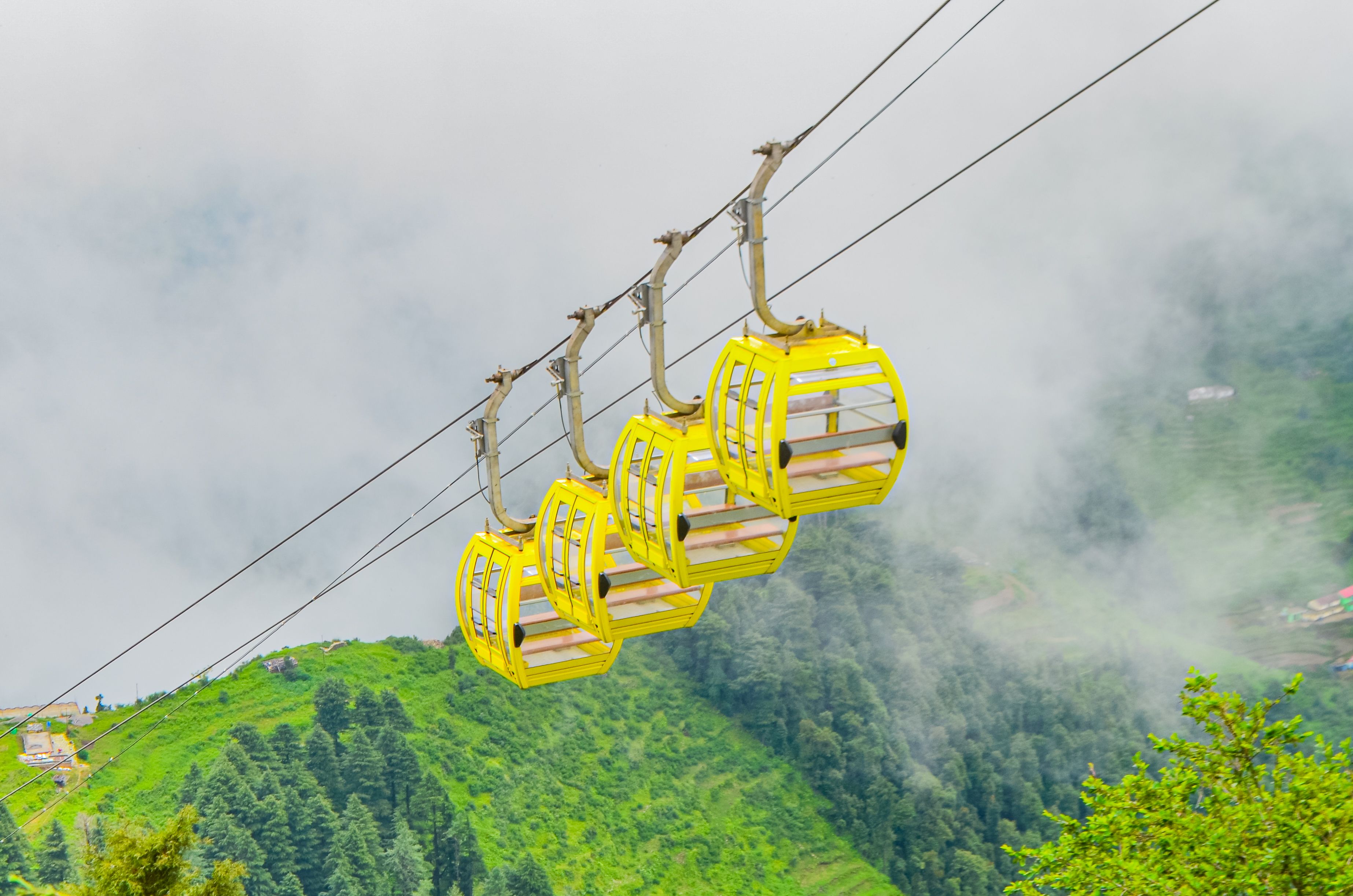 Yellow and Red Cable Cars · Free Stock Photo