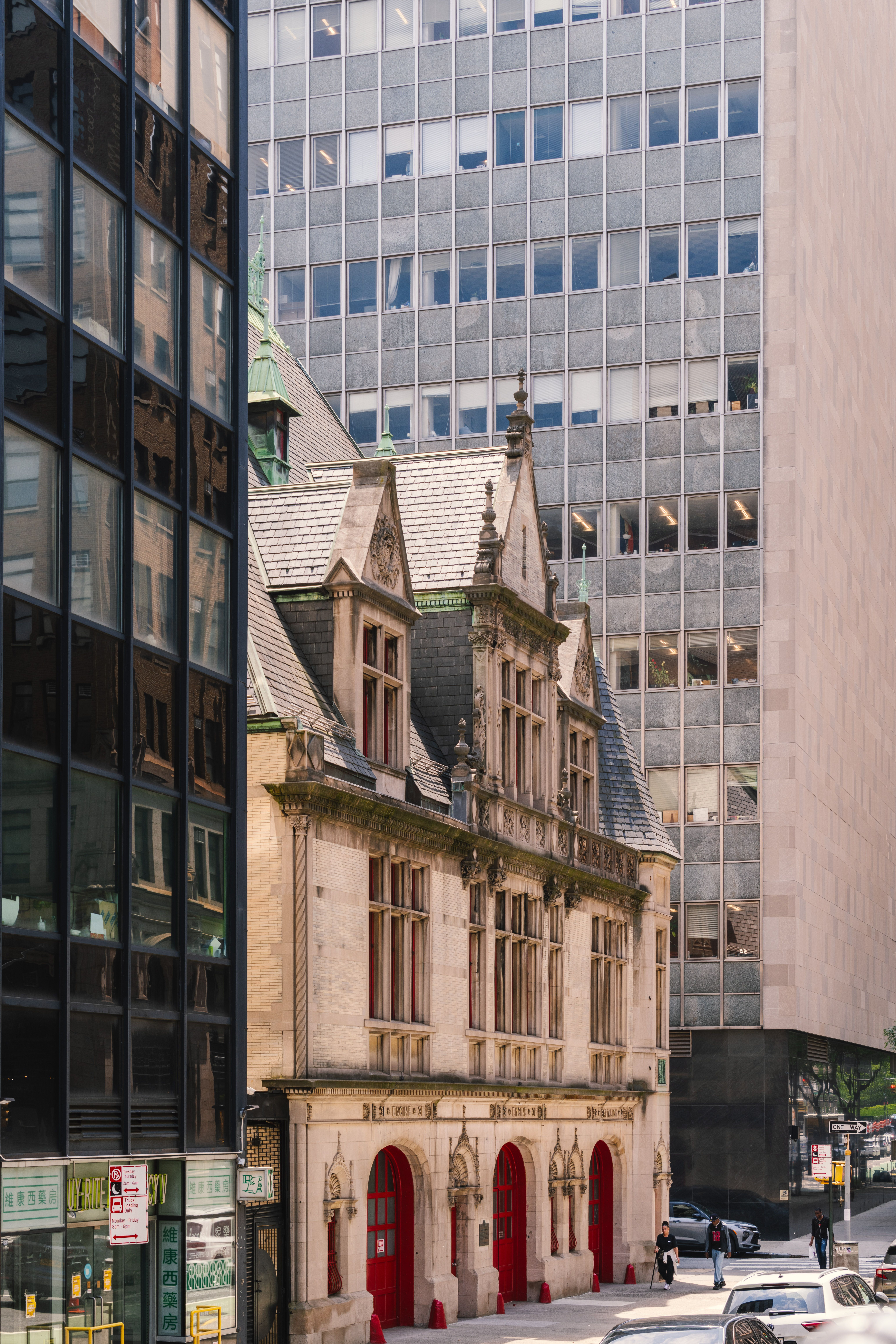 Historic Firehouse in Manhattan's Urban Landscape · Free Stock Photo
