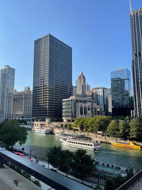 Linkedin Banner Chicago Skyline Photos, Download The BEST Free Linkedin ...