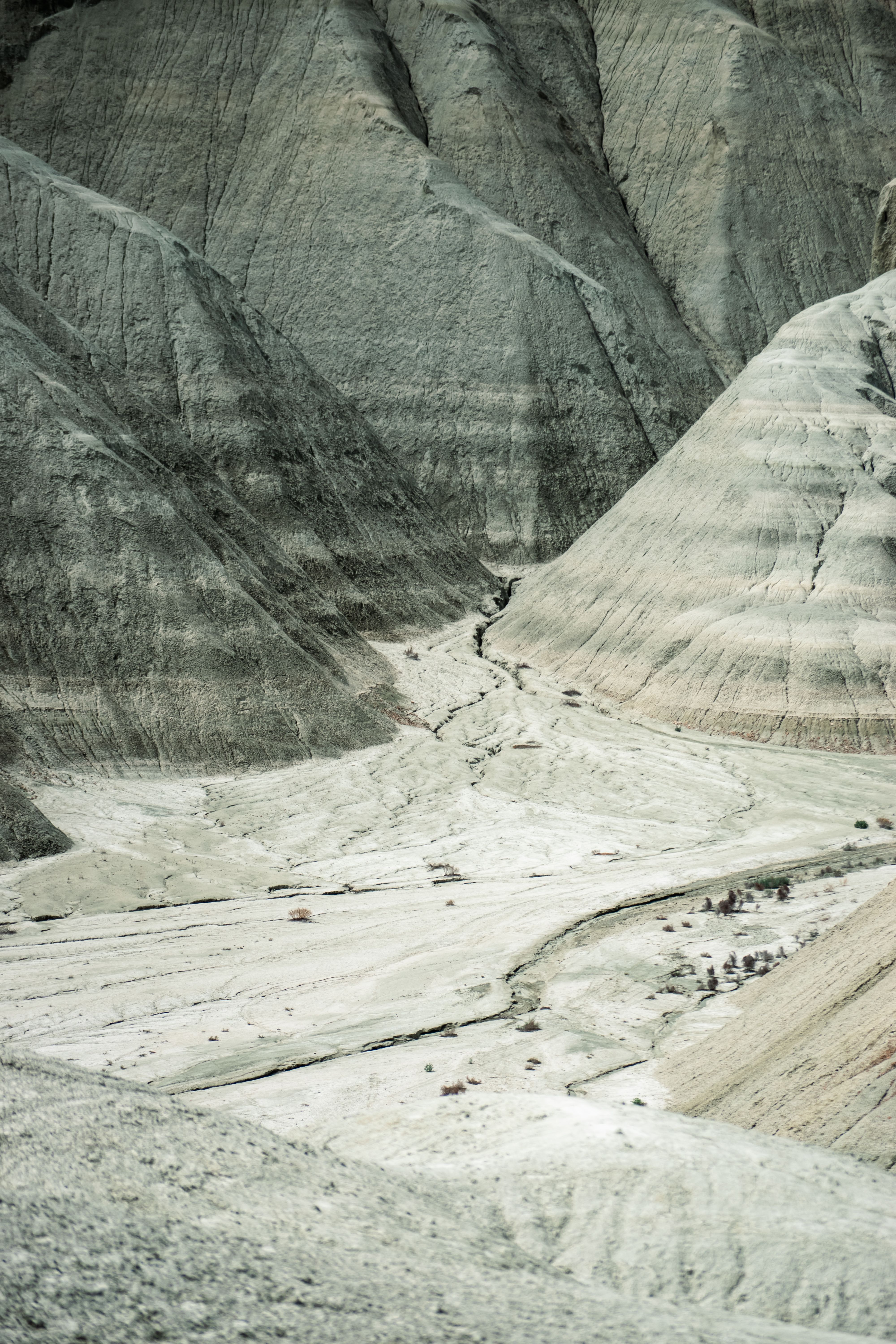 Majestic barren desert landscape view · Free Stock Photo