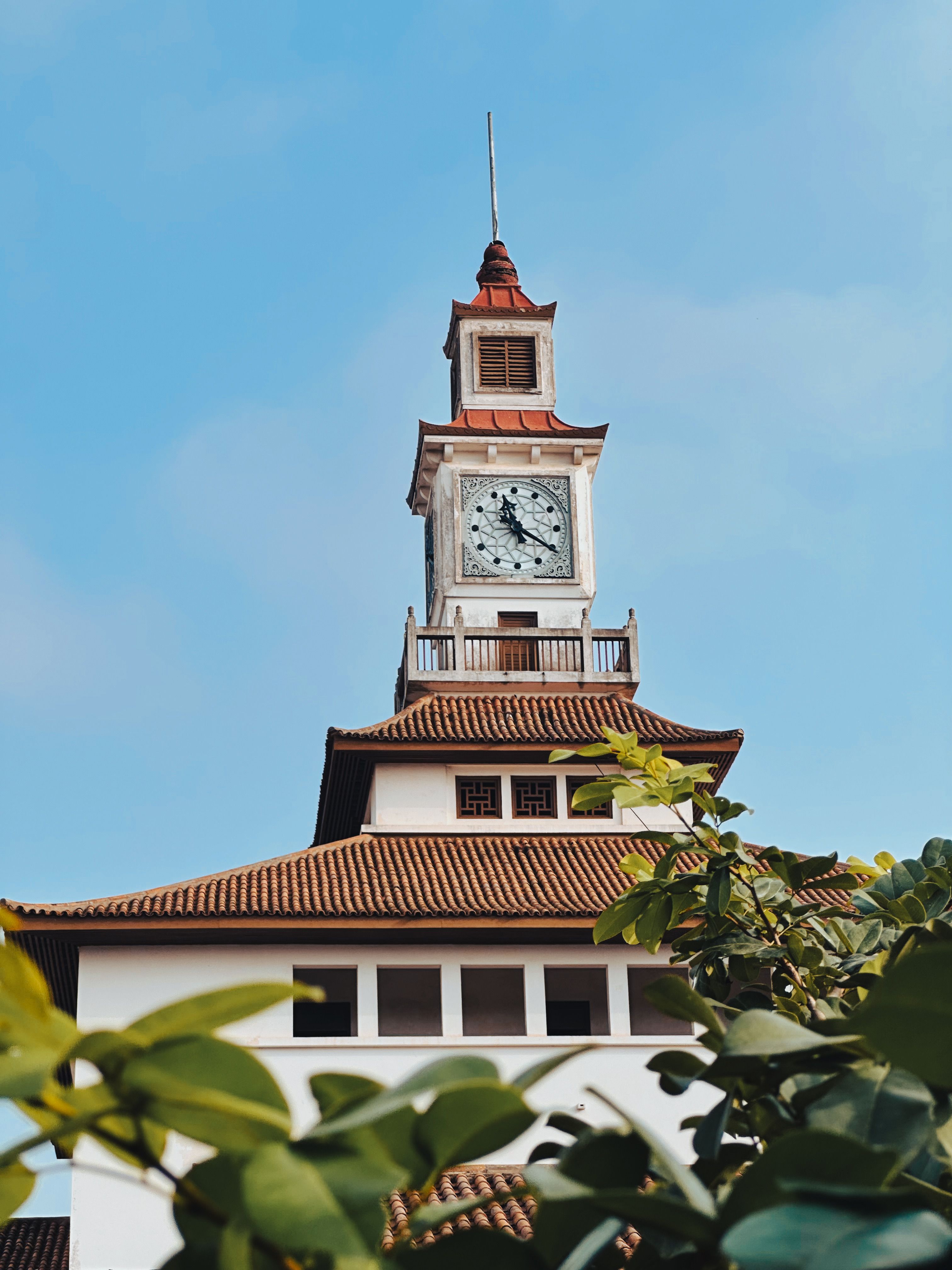 Clock Tower at University of Ghana in Accra · Free Stock Photo