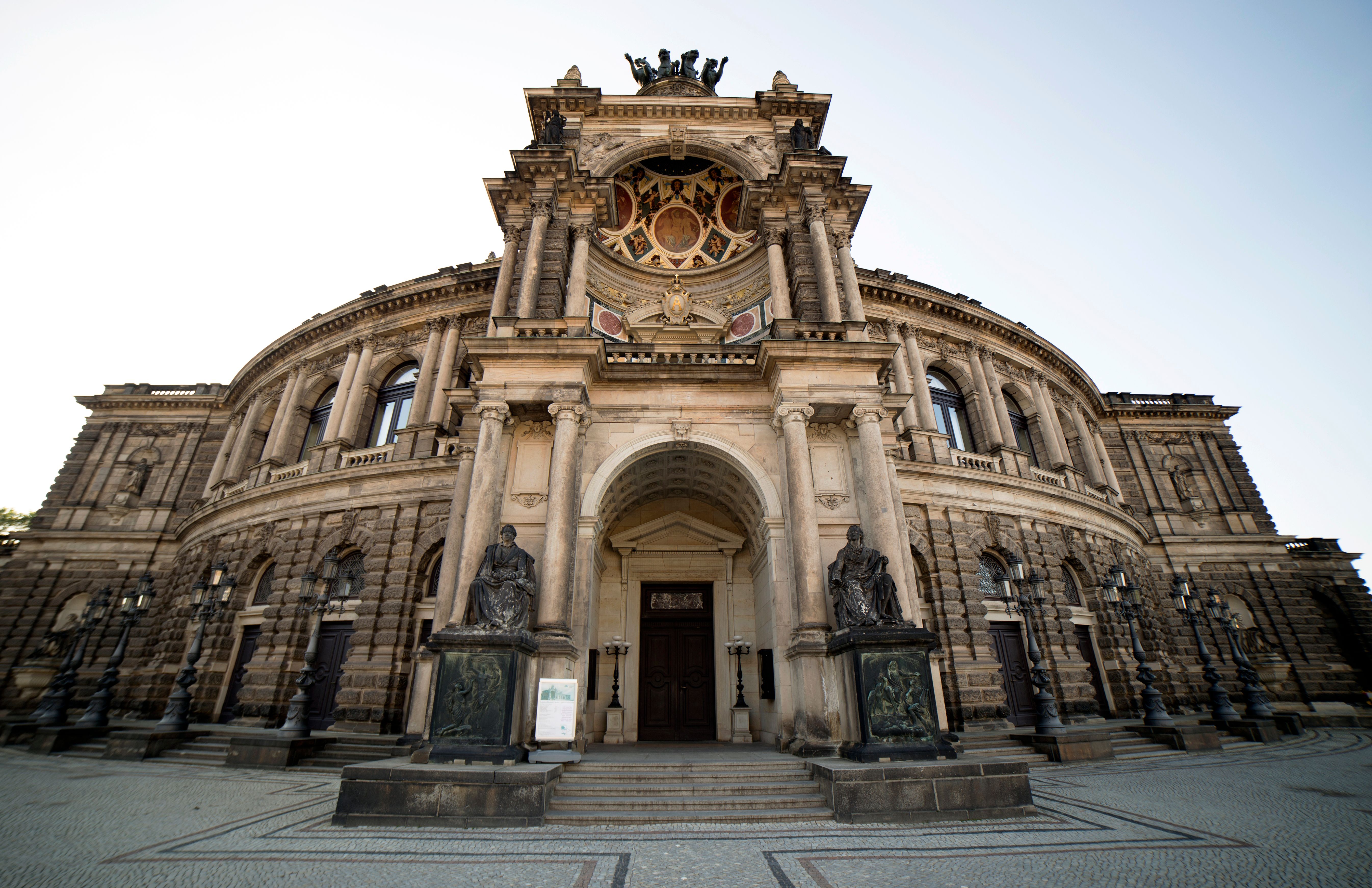 Magnificent Architecture of Semperoper in Dresden · Free Stock Photo
