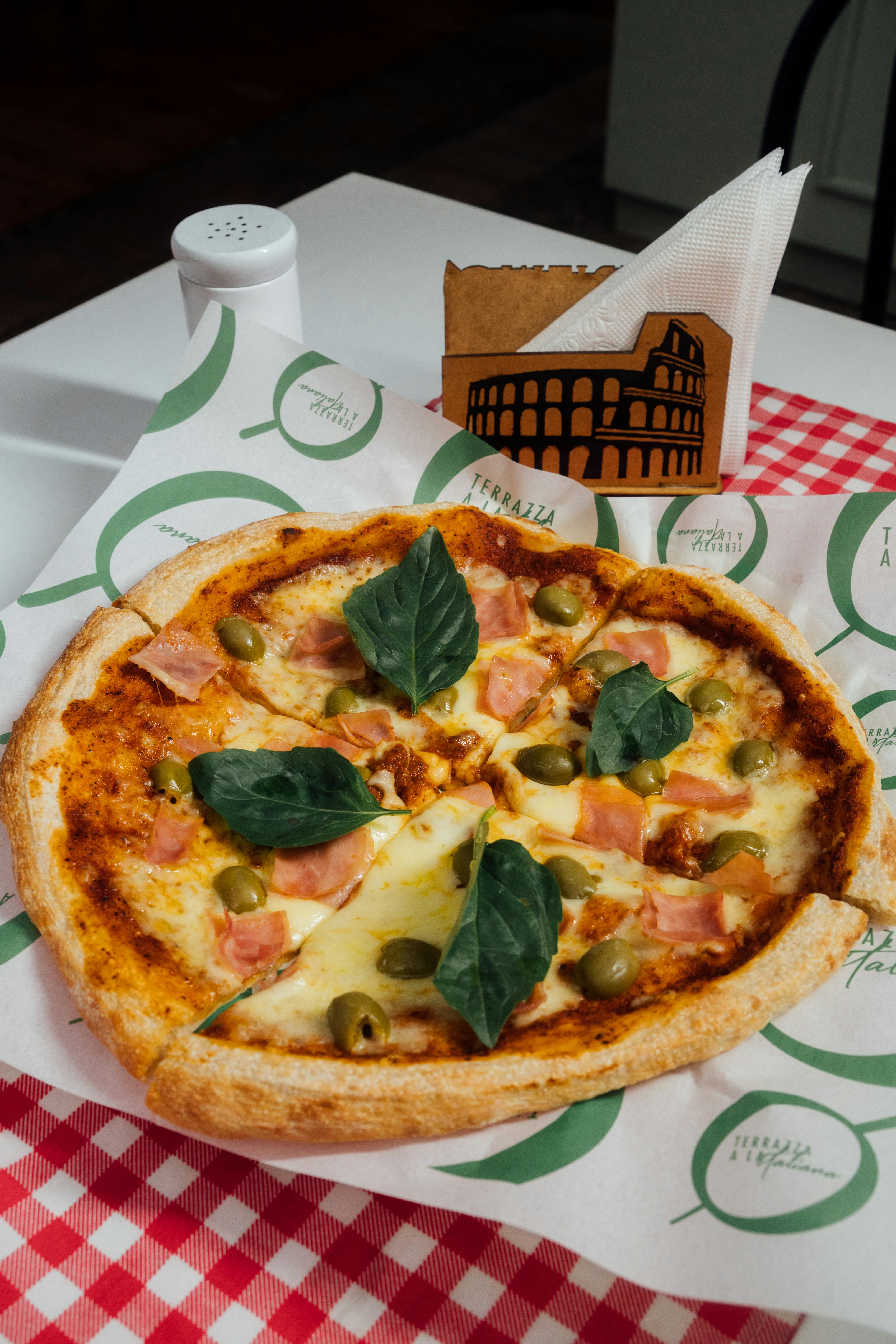 Pepperoni Pizza Photos, Download The BEST Free Pepperoni Pizza Stock ...