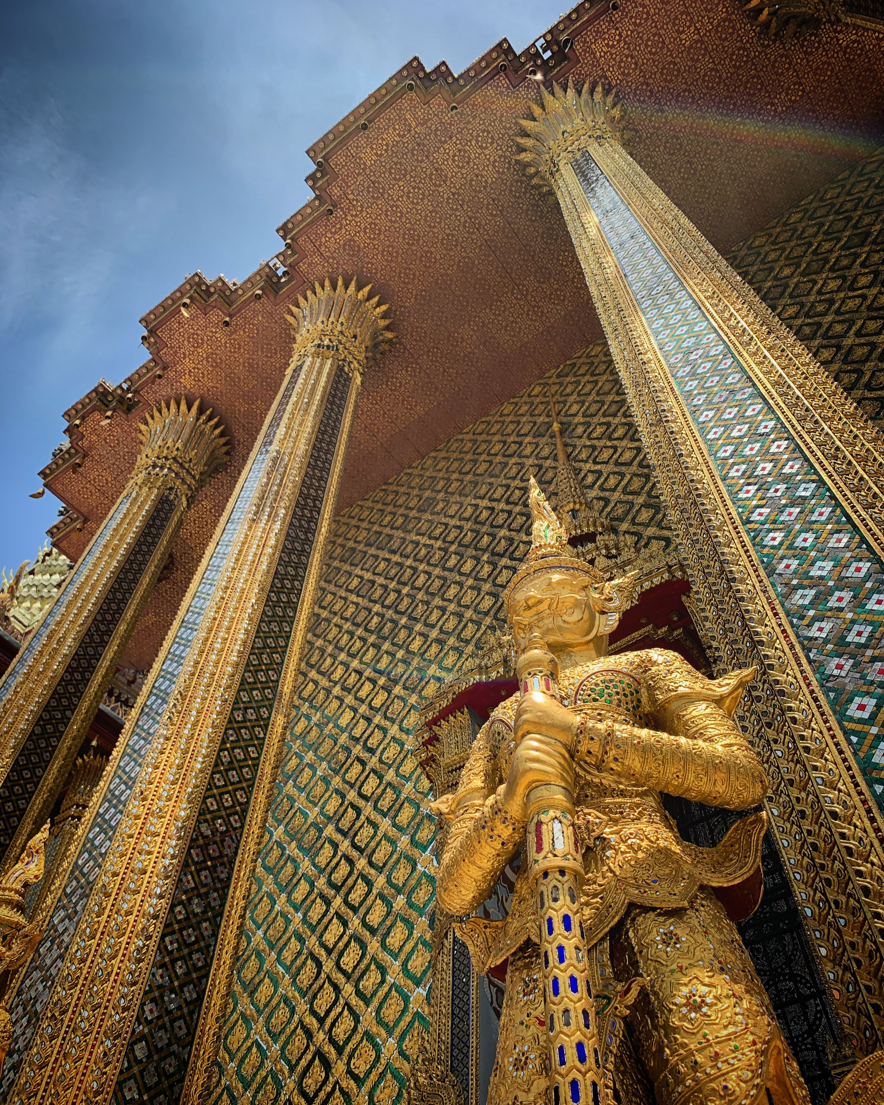 Golden Guardian Statue at Wat Phra Kaew, Bangkok · Free Stock Photo