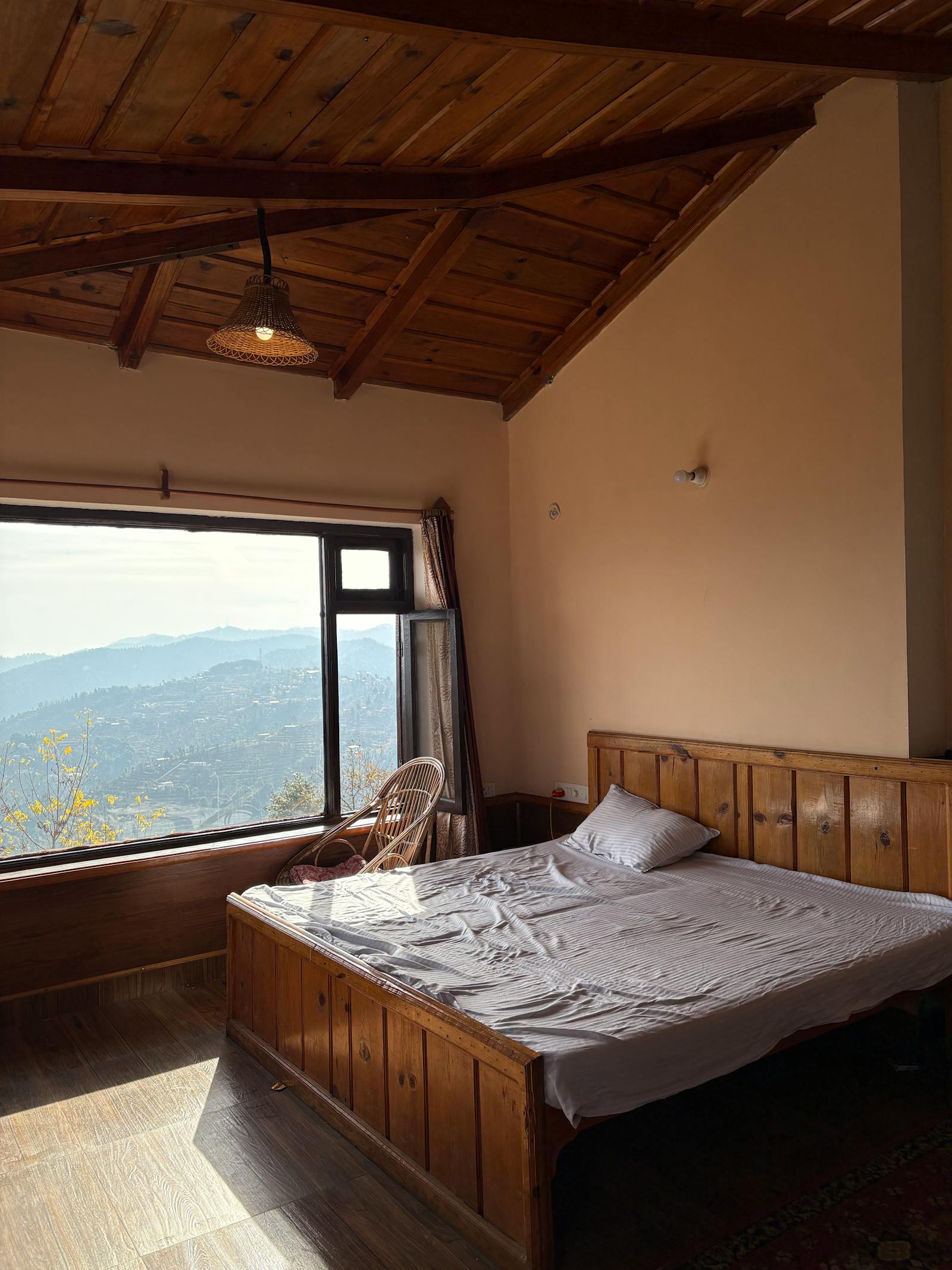 Bed Top View Photos, Download The BEST Free Bed Top View Stock Photos ...