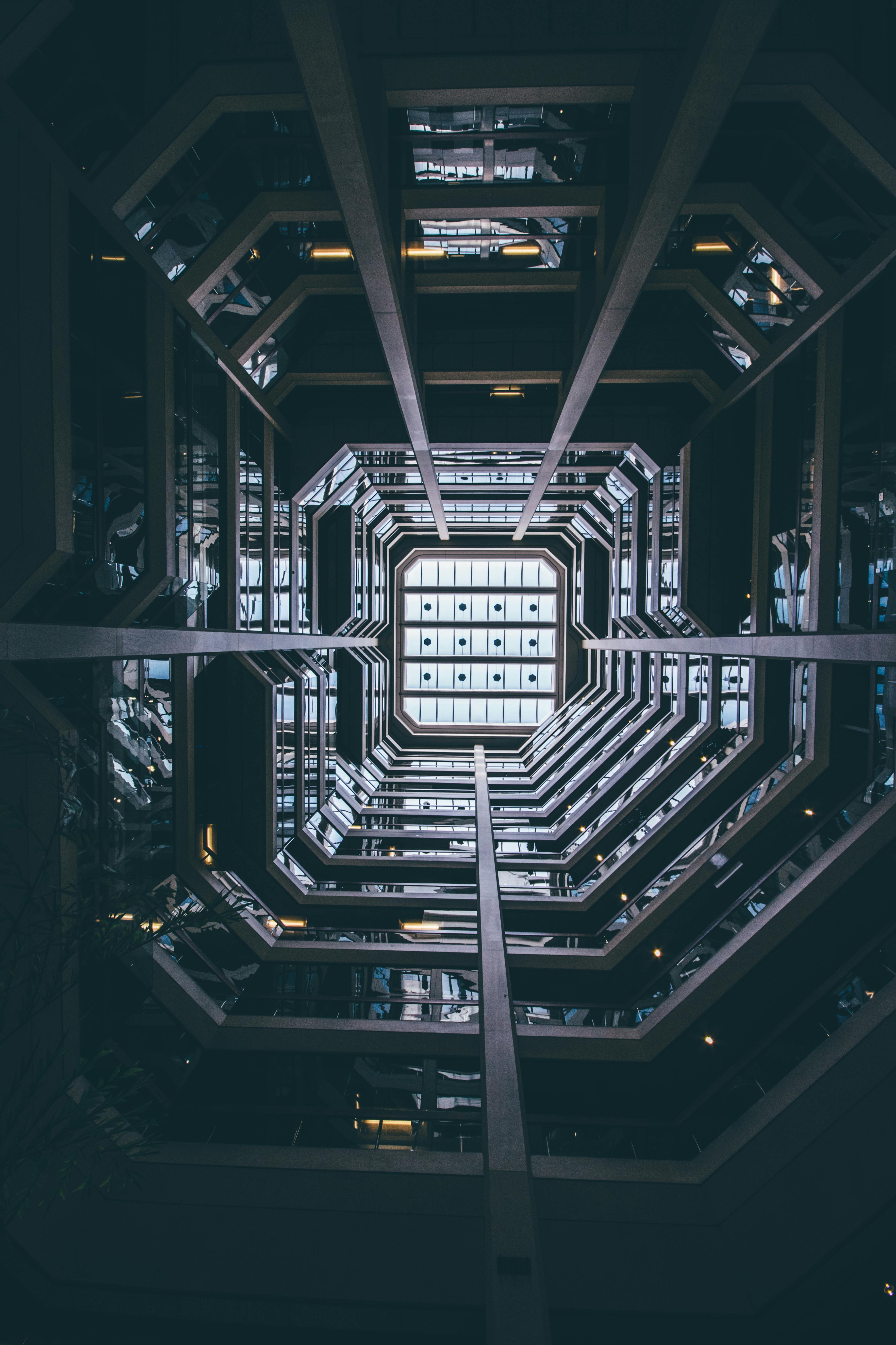 Low Angle Shot of a Building · Free Stock Photo
