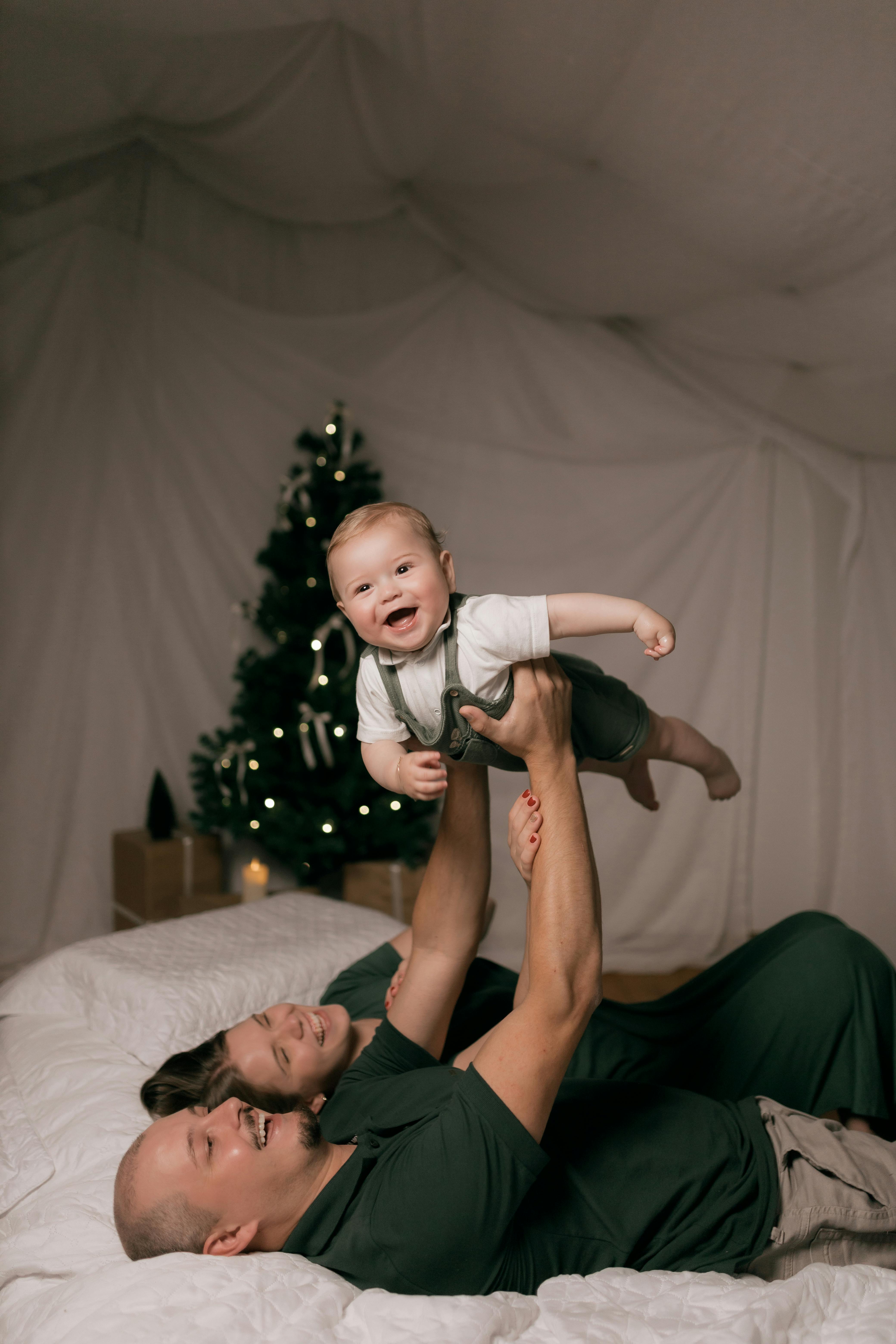 Grinch Smile Photos, Download The BEST Free Grinch Smile Stock Photos ...