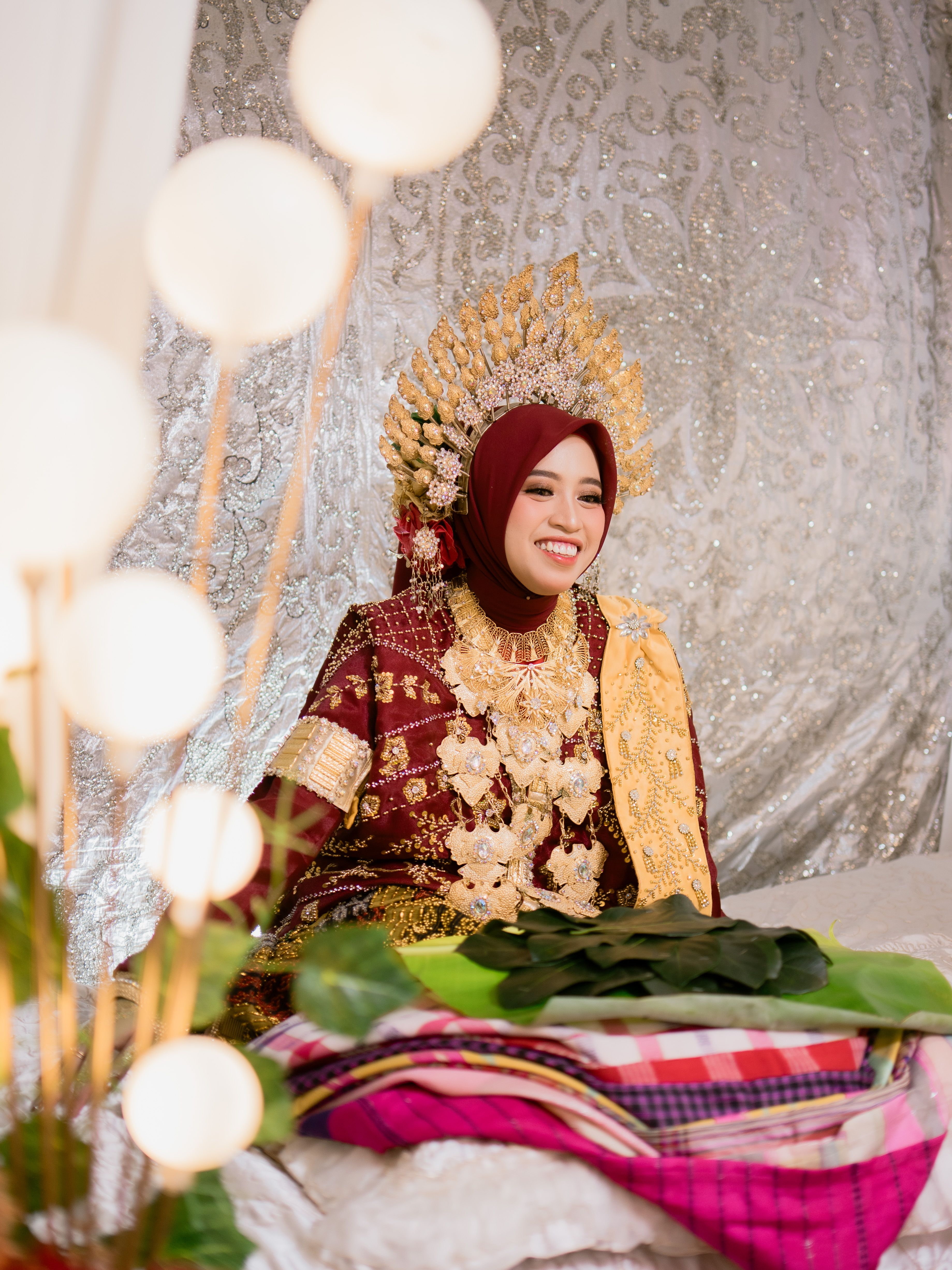 Beautiful Indonesian Bride in Traditional Attire · Free Stock Photo